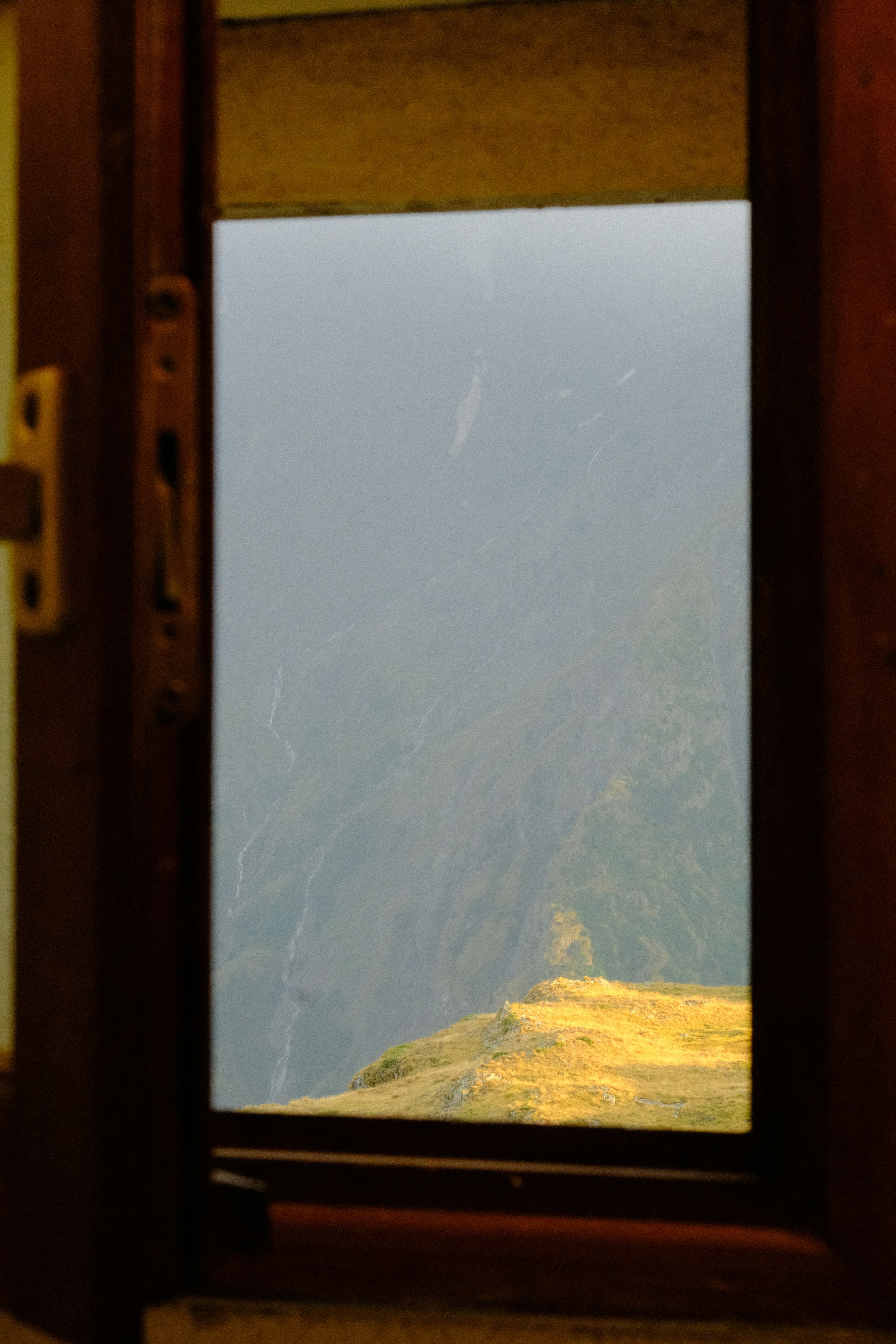 Framed Serenity: A Glimpse Beyond the Window