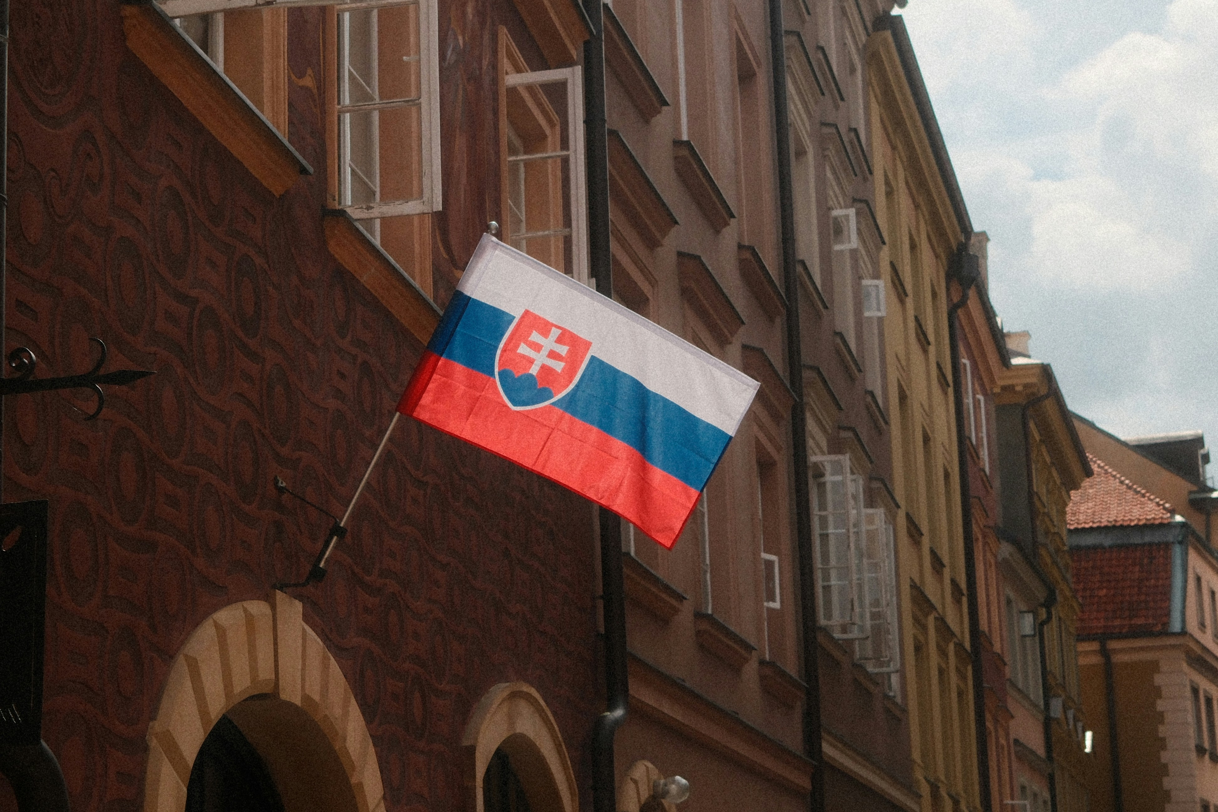 Heraldic Colors in Urban Harmony