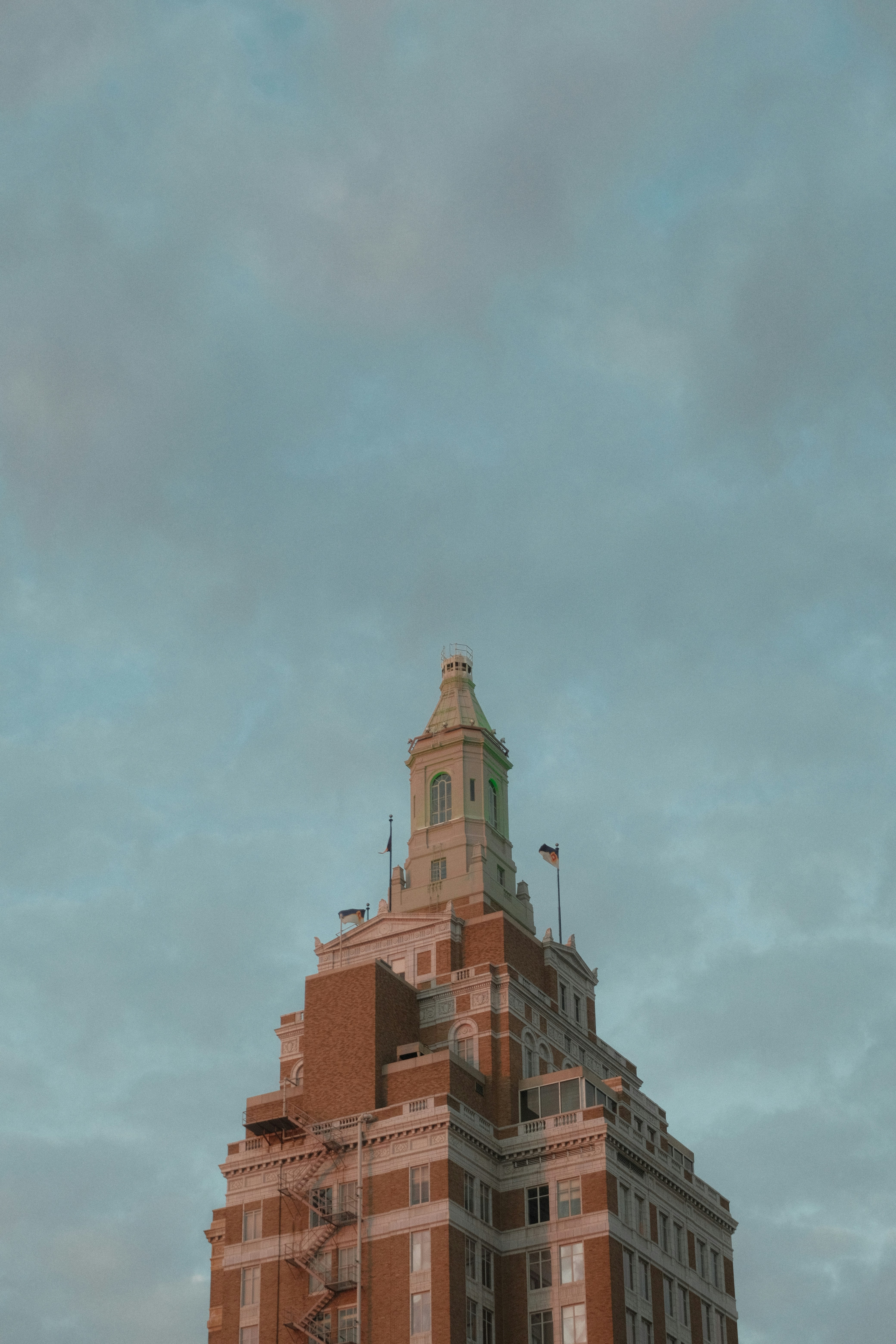 Skyward Elegance: The Pinnacle of Urban Architecture