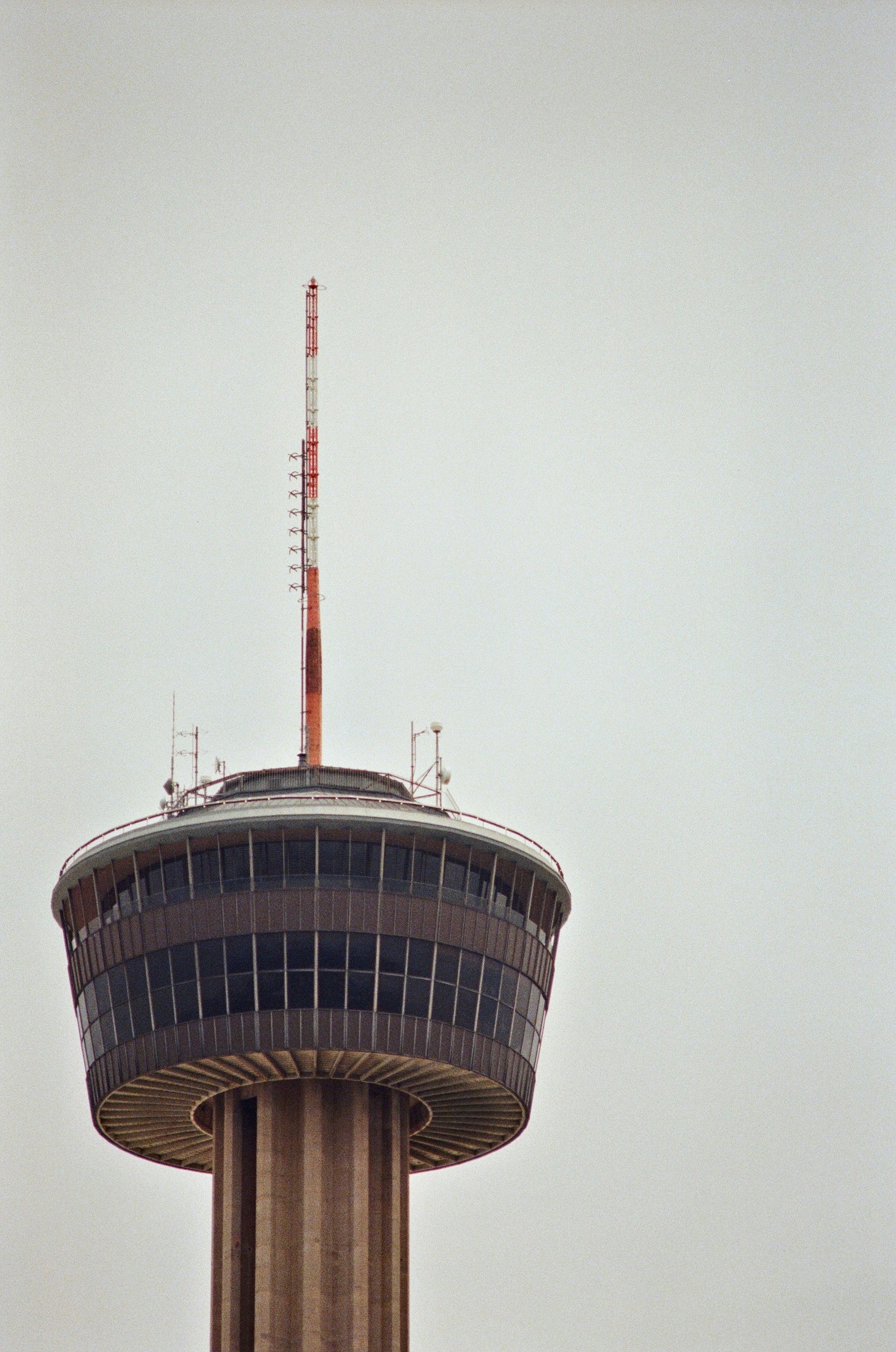 A tall observation tower with a circular deck. photo – Free Image on ...