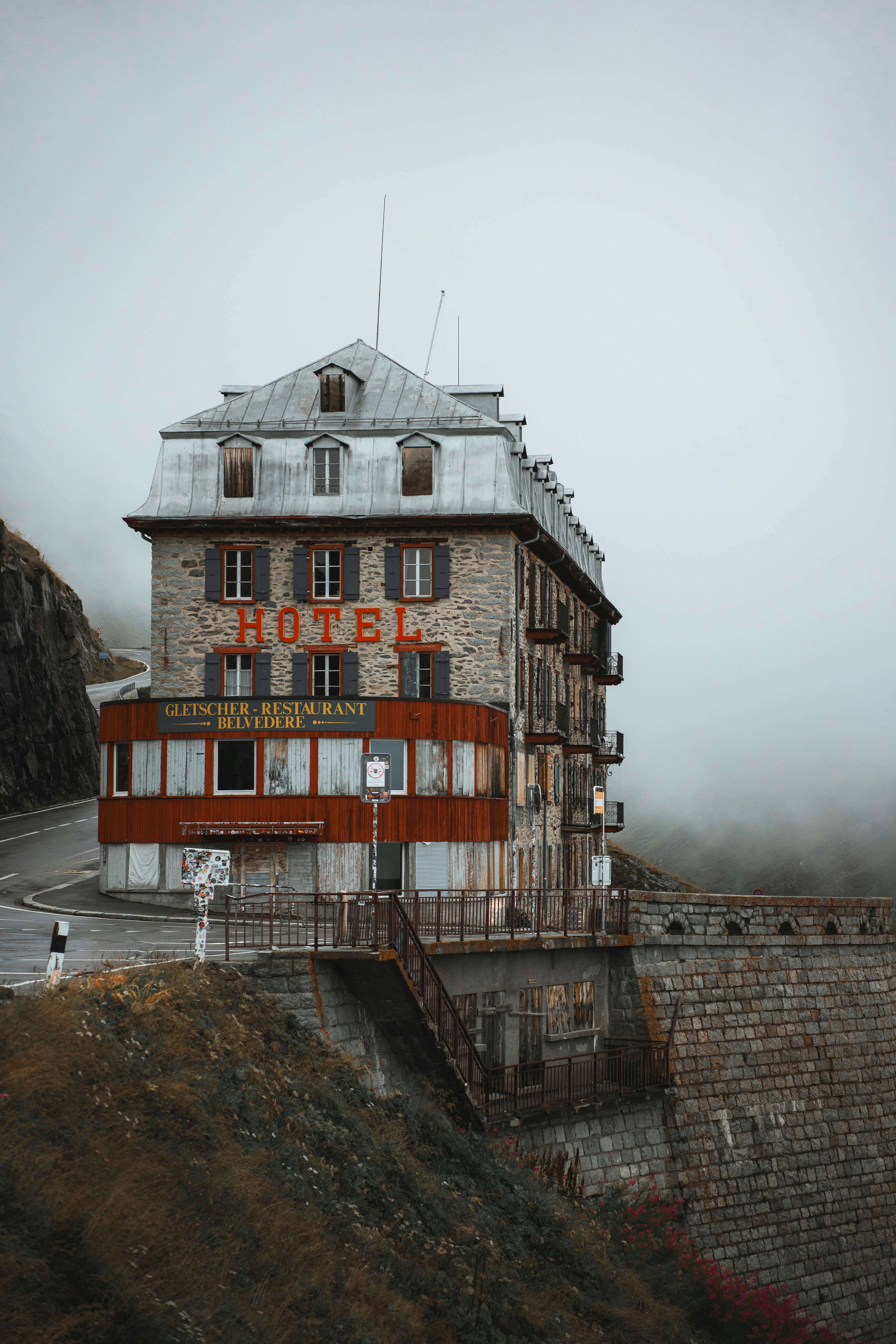 The Enigmatic Hotel on the Edge of the Abyss