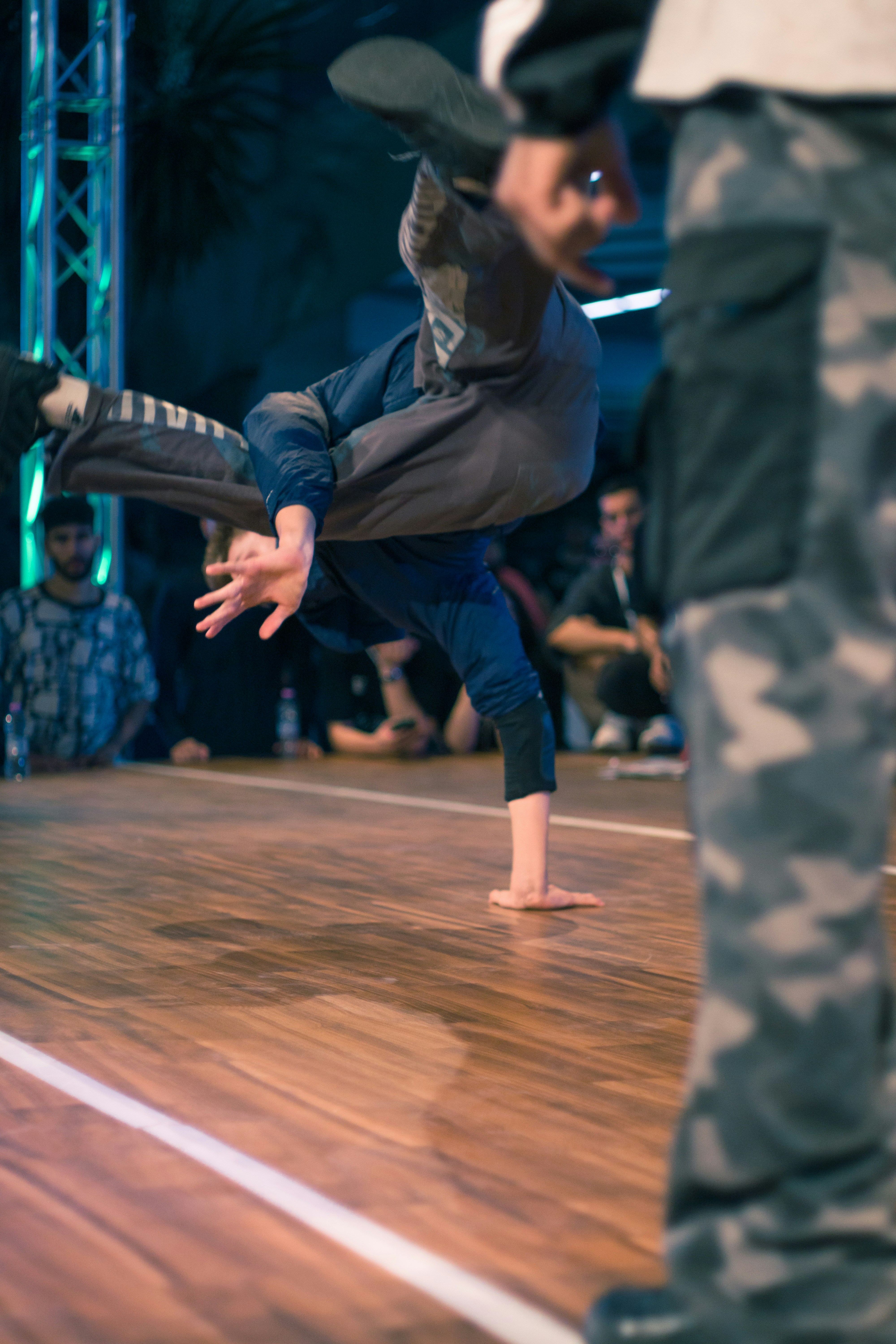 Dynamic Dance Duel: Gravity Defied