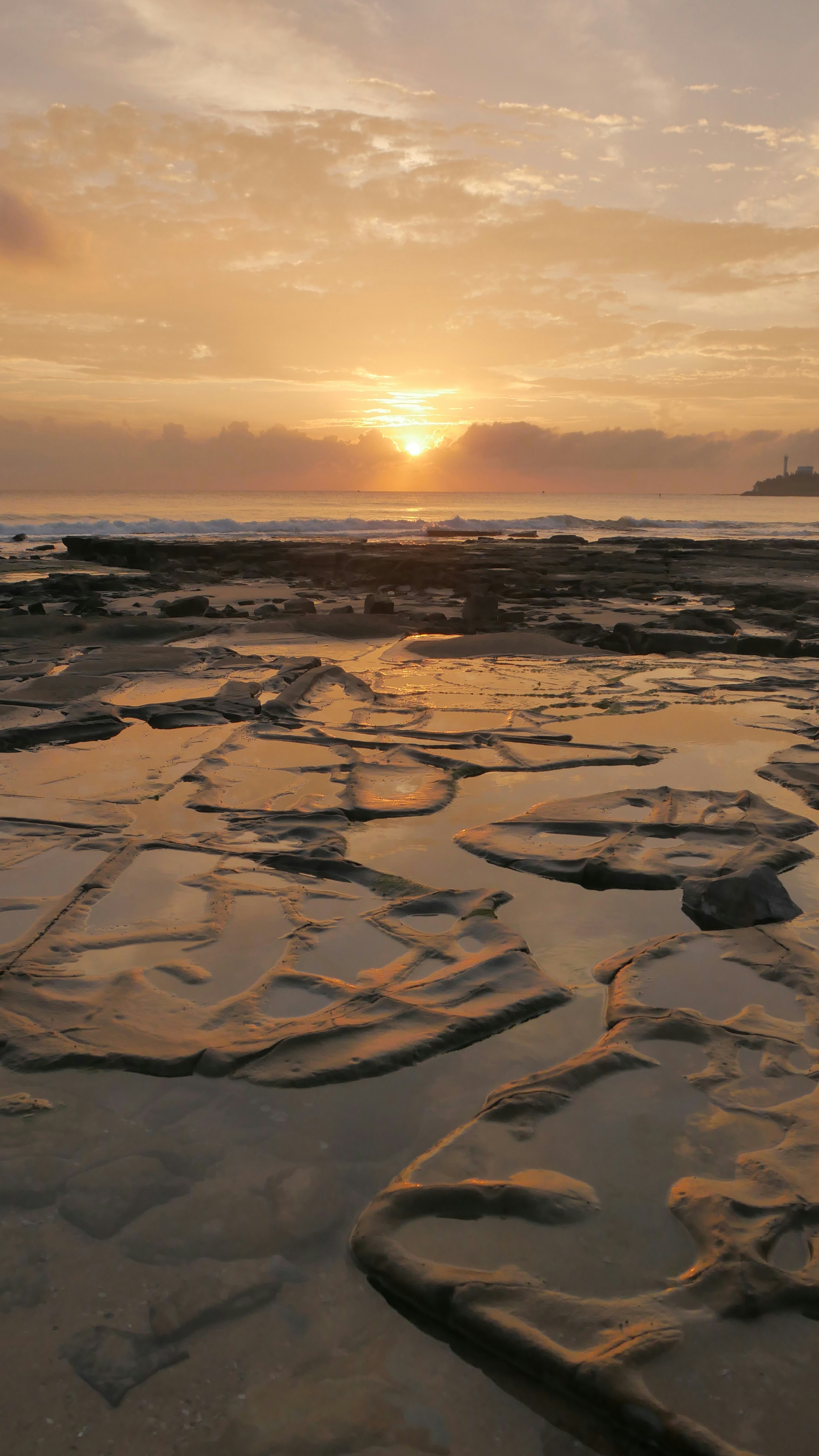 Ebbing Tide at Dusk: Nature's Mosaic