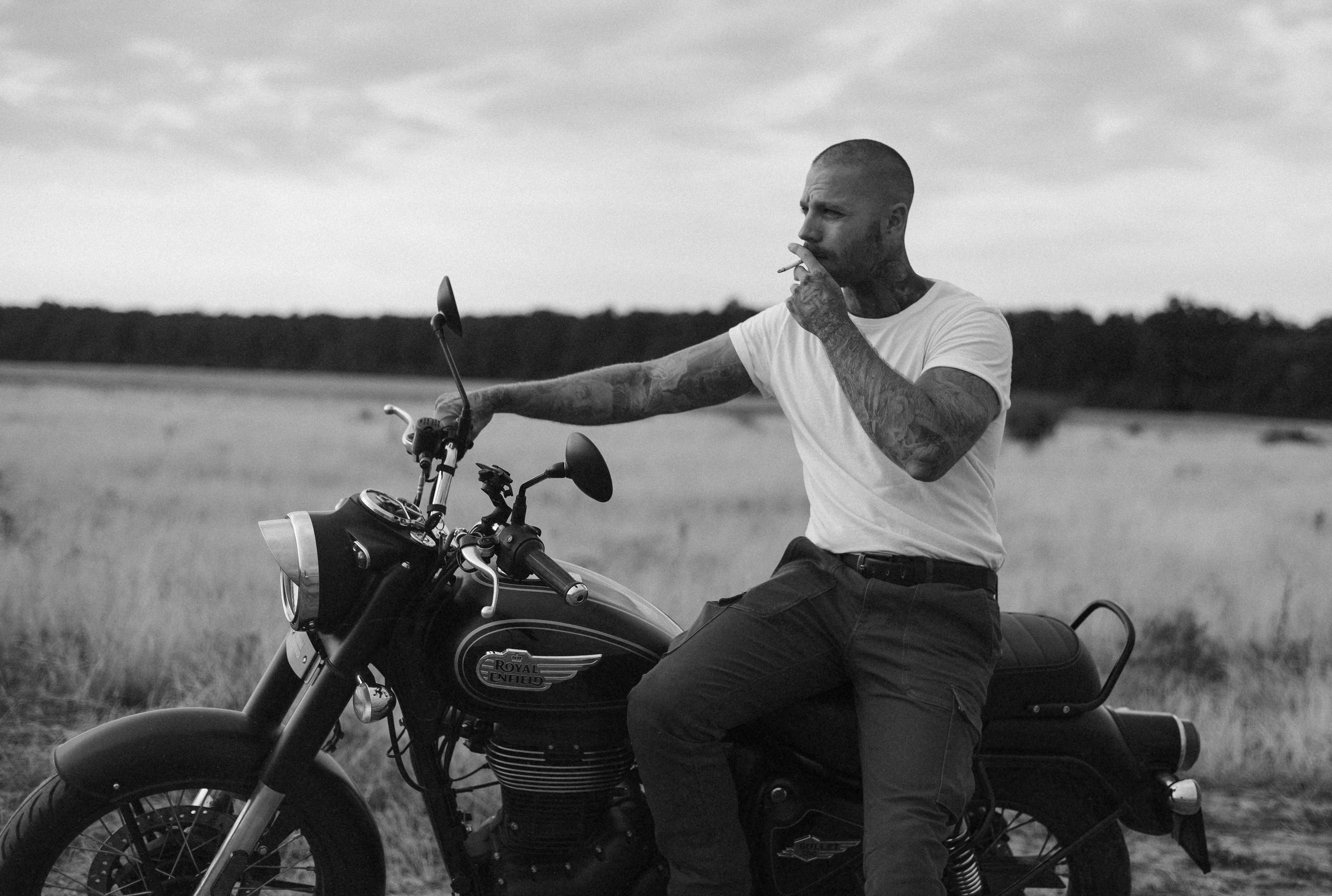 Midday Rebel: A Quiet Moment on the Motorcycle