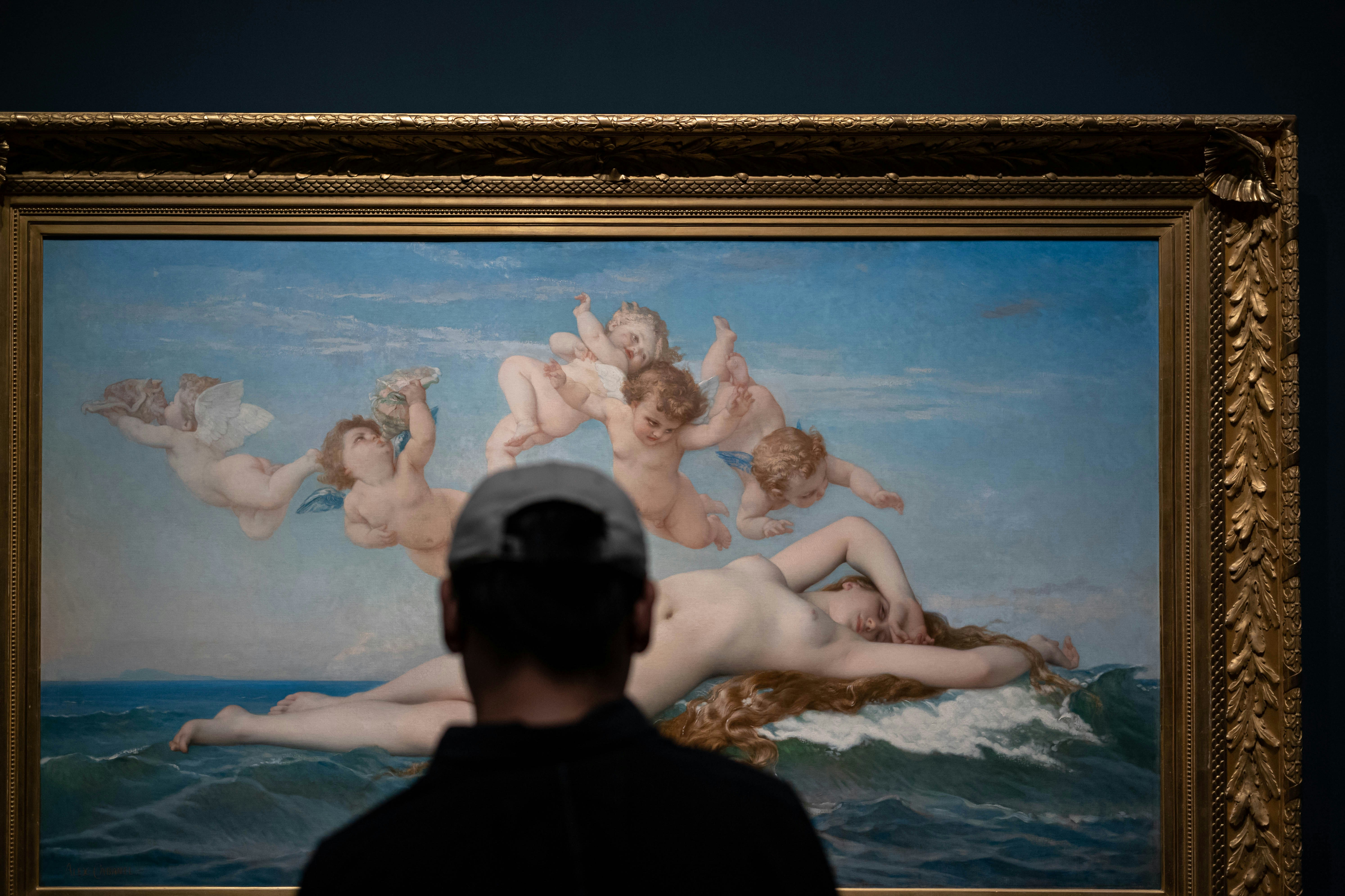 Viewer in Shadow: A Backlit Encounter with Classical Waves