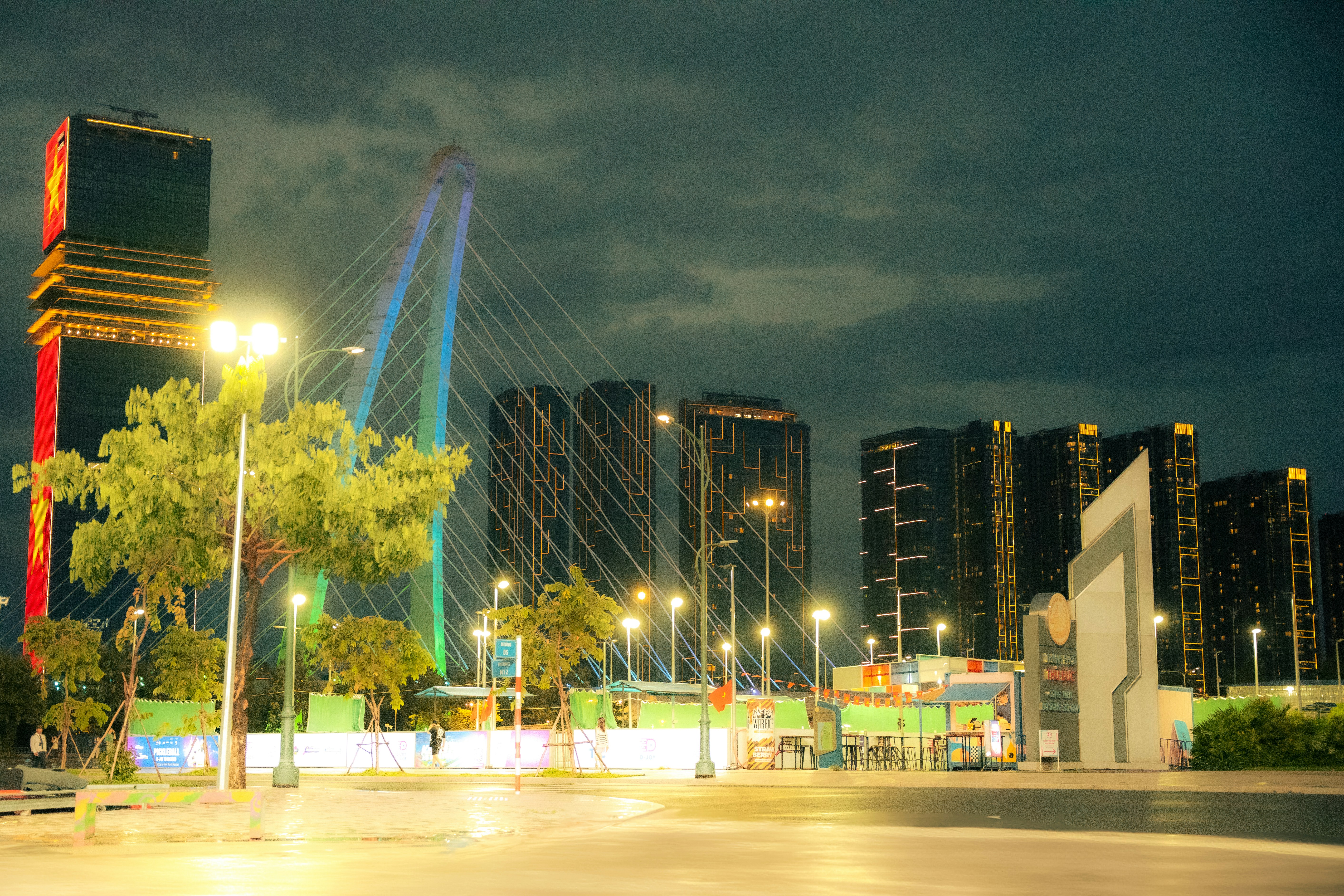 Urban Symphony: Nightfall Over the Cityscape