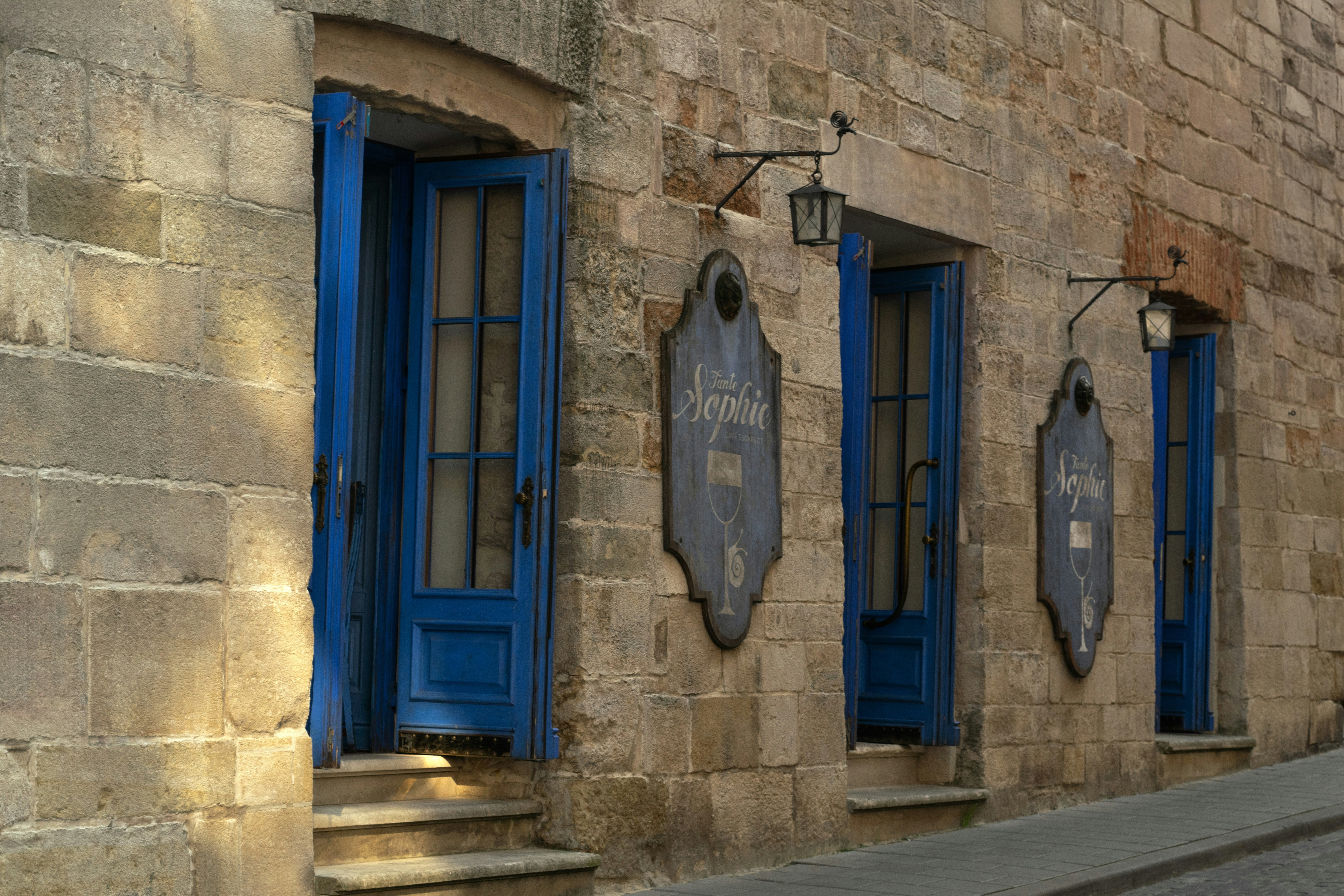 Photo by Karyna Chorna with Nikon D5300