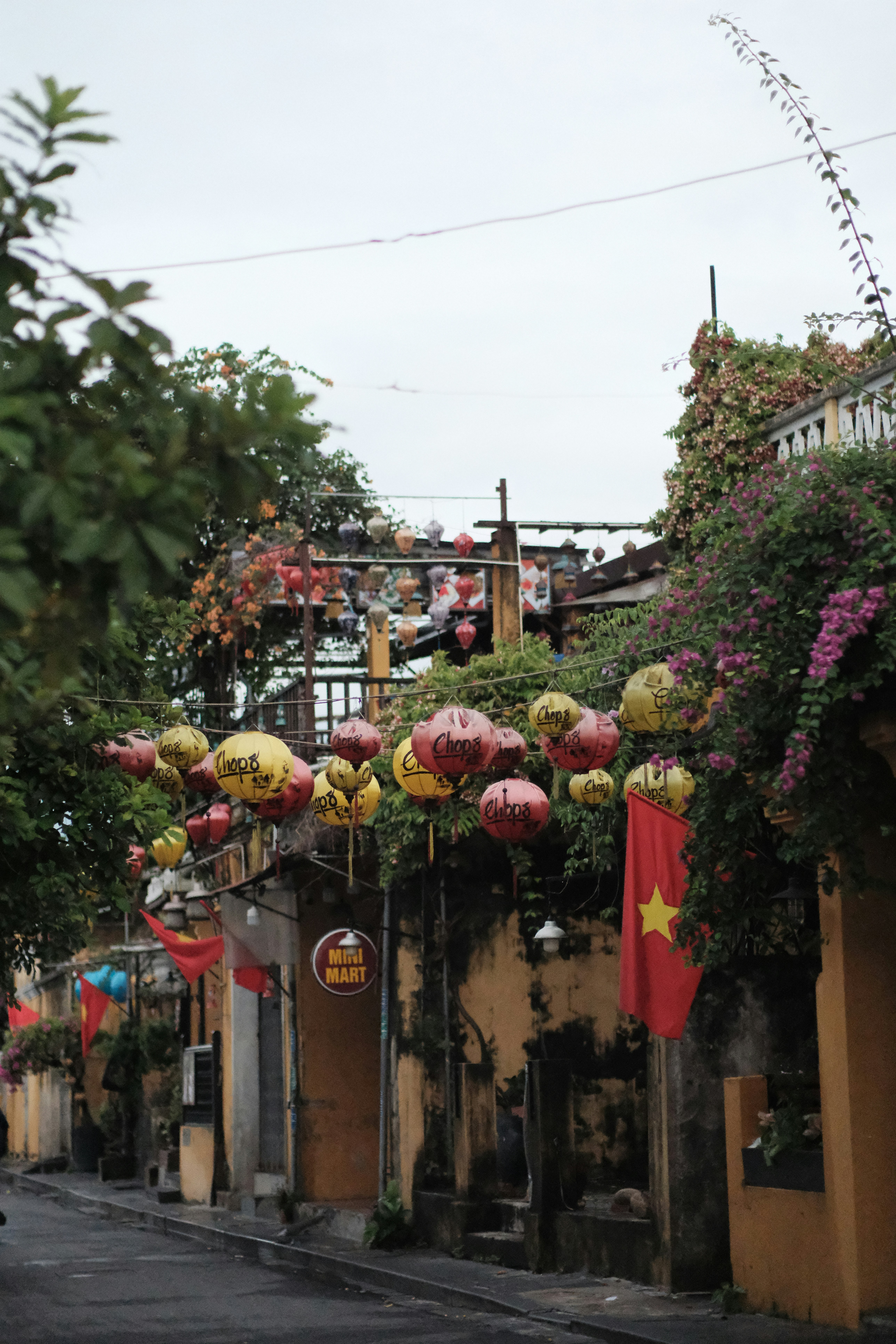 Lanterns of Hoi An: A Colorful Evening Embrace
