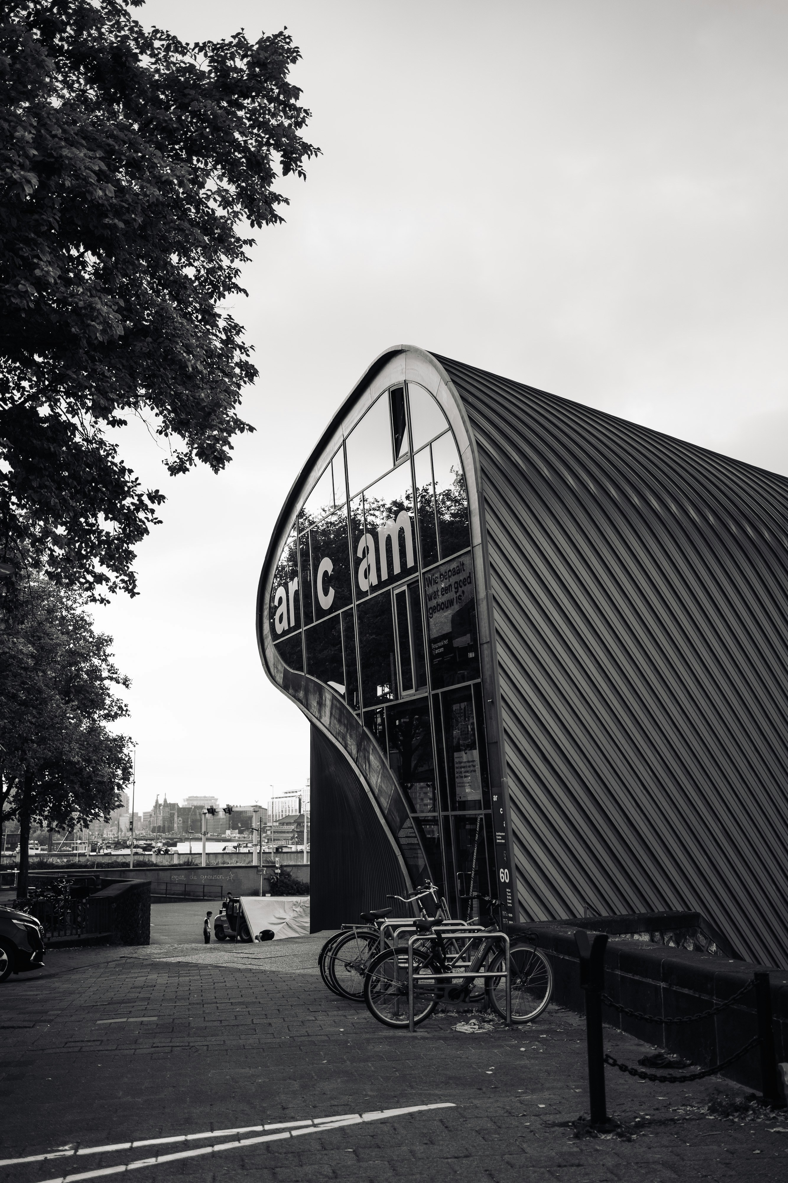 Curves and Shadows: The Modern Facade of ARCAM