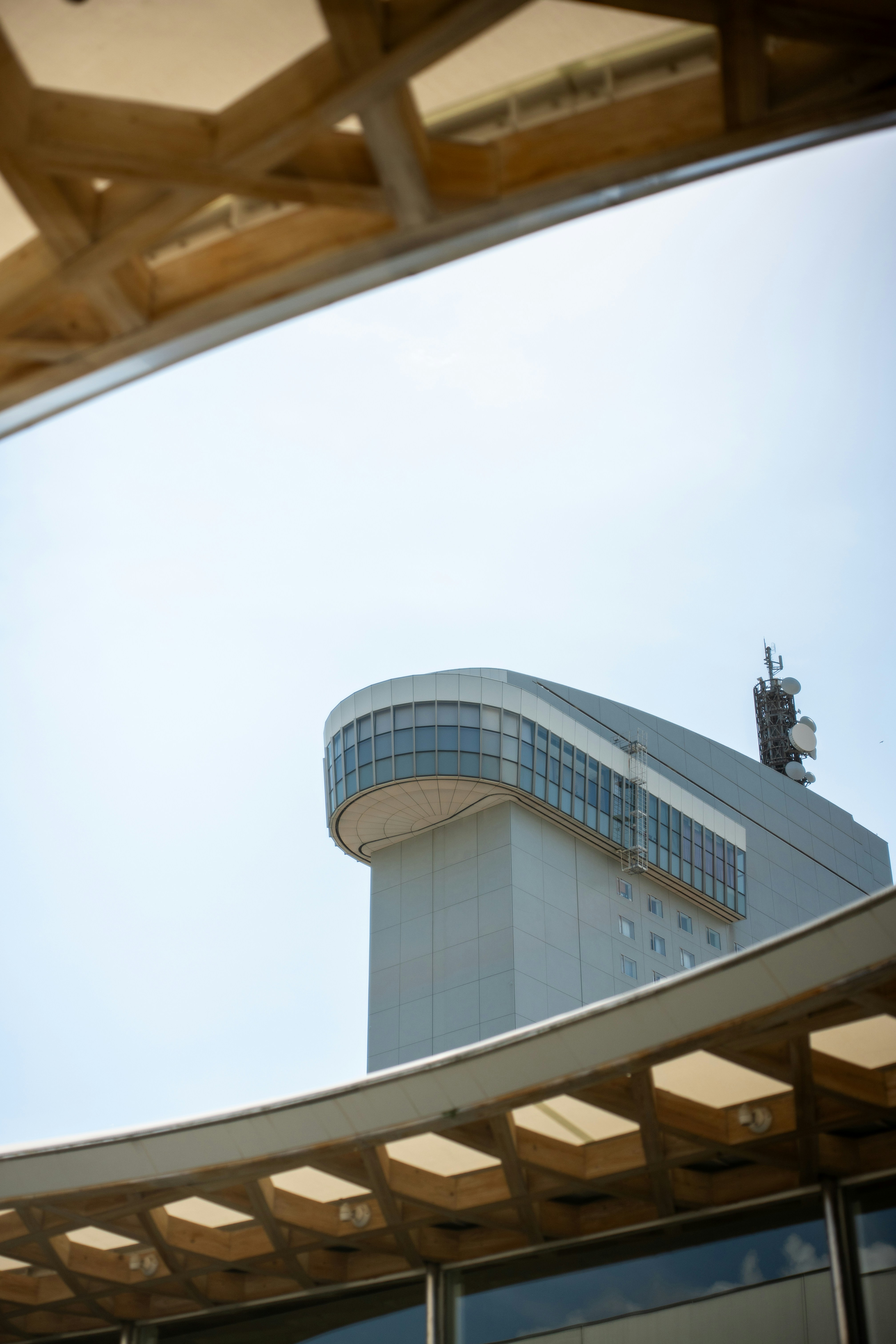Architectural Curves and Urban Lines