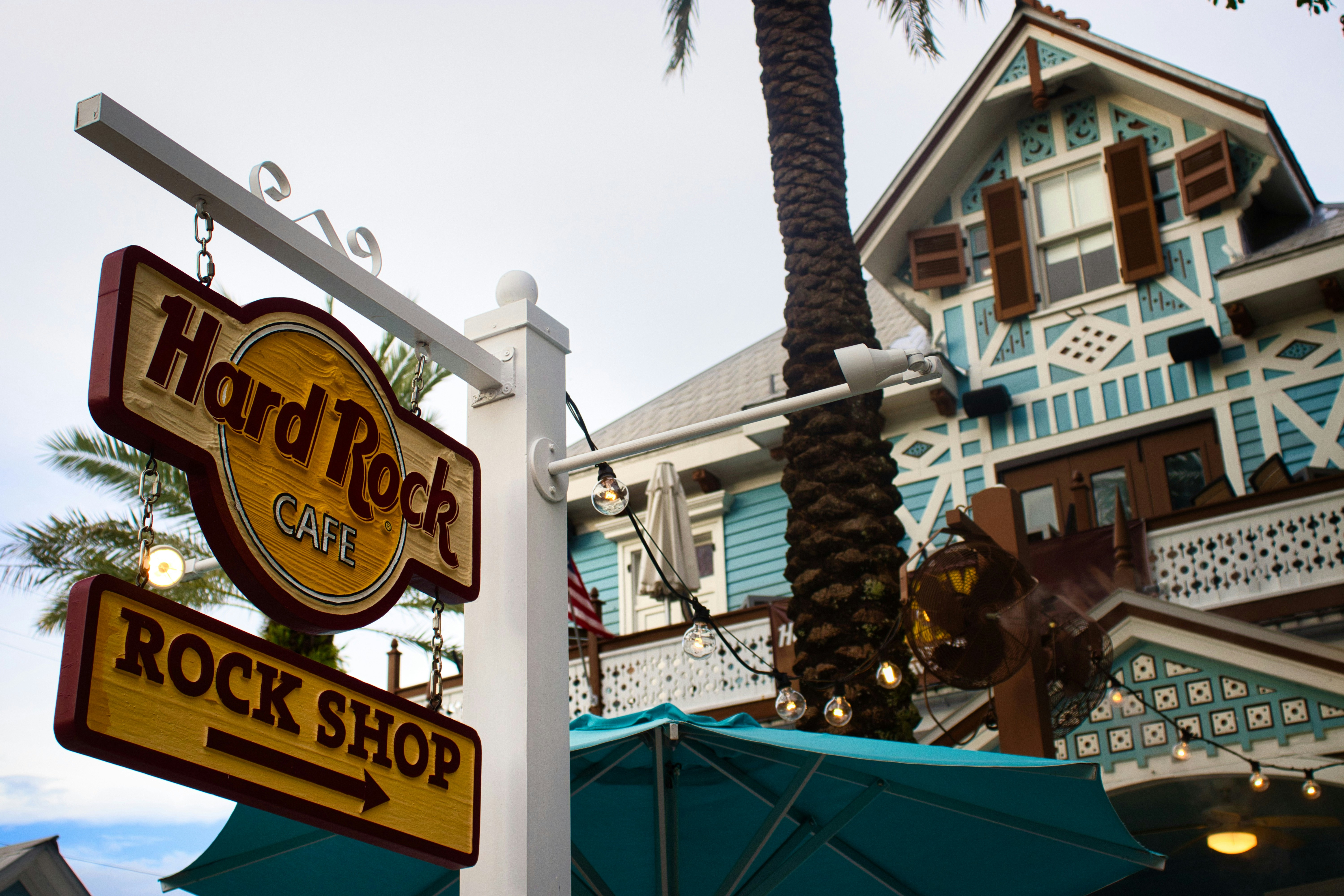 Melody in Architecture: The Hard Rock Experience
