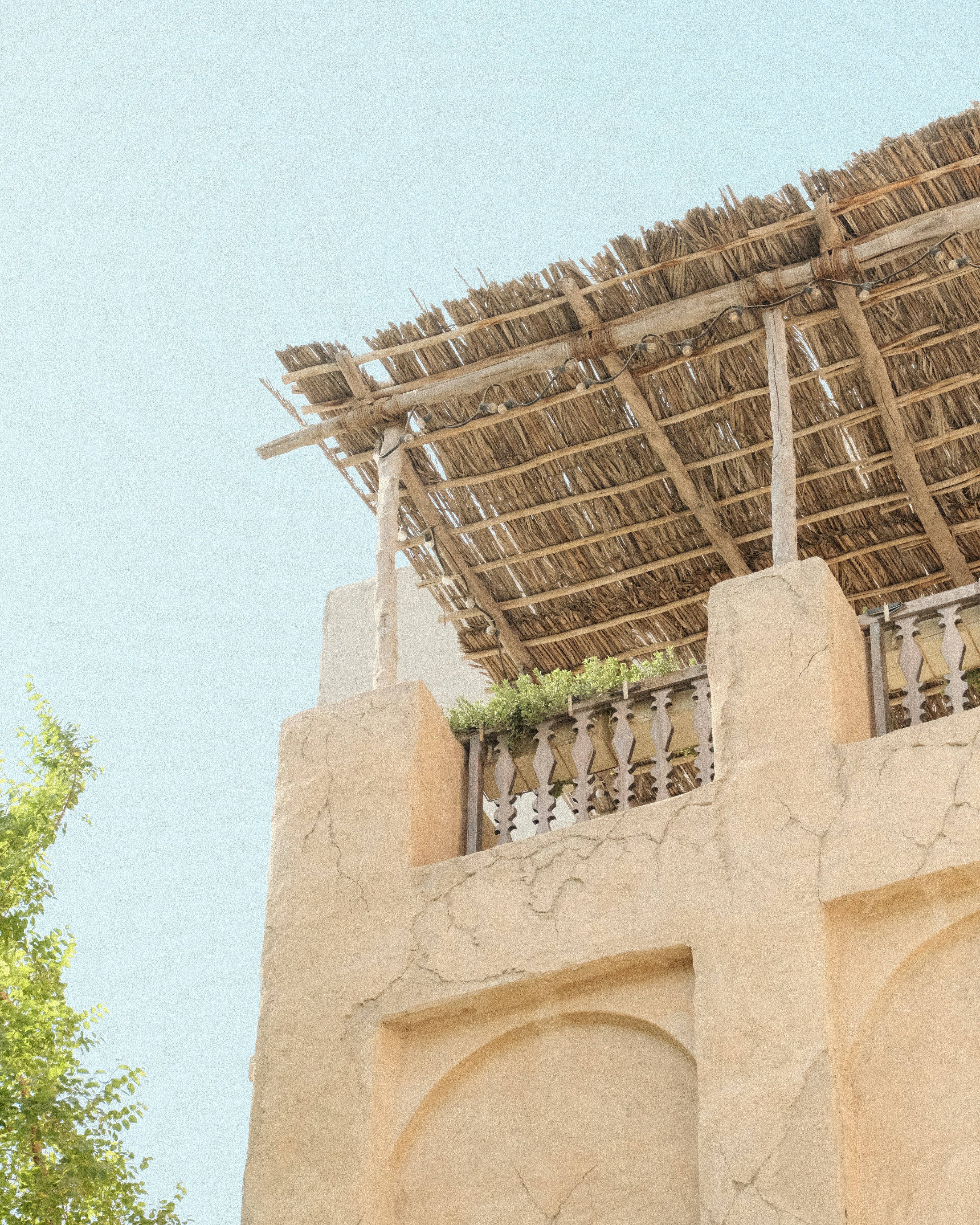 Sunlit Oasis: Architectural Harmony