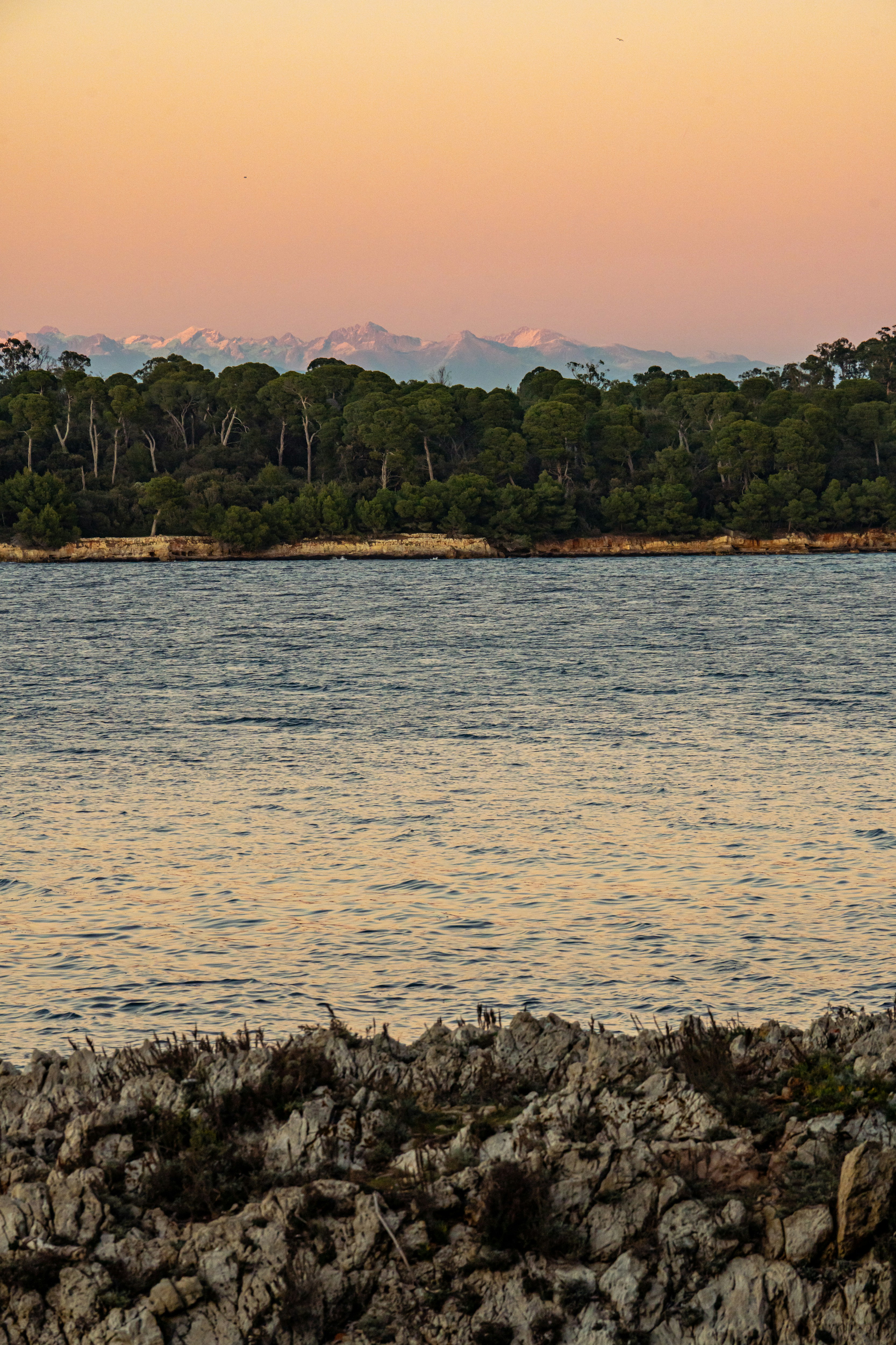 Whispers of Dusk Over Tranquil Waters