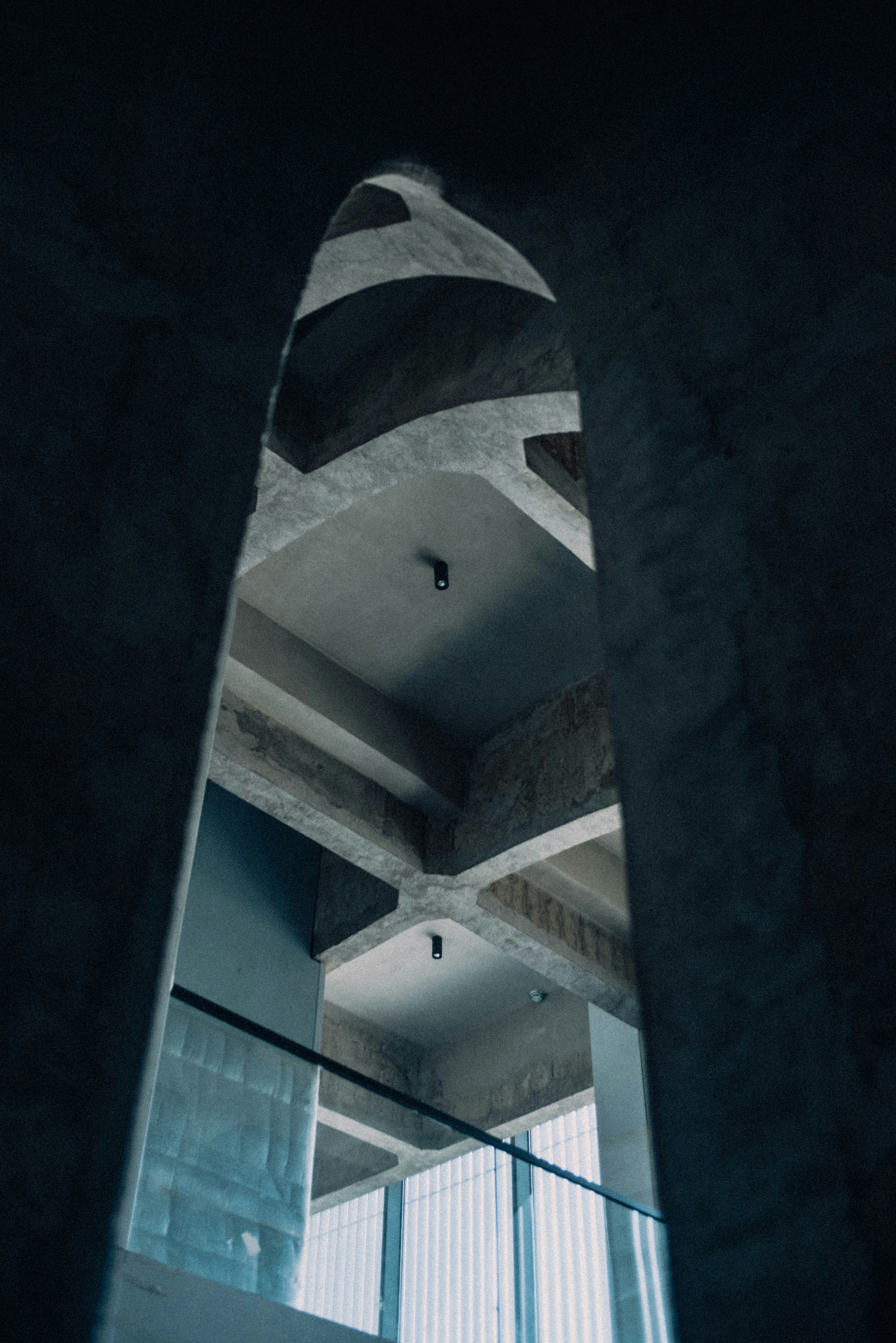 Titan hq, Tehran, Iran. | Abstract concrete architecture with geometric shapes and beams