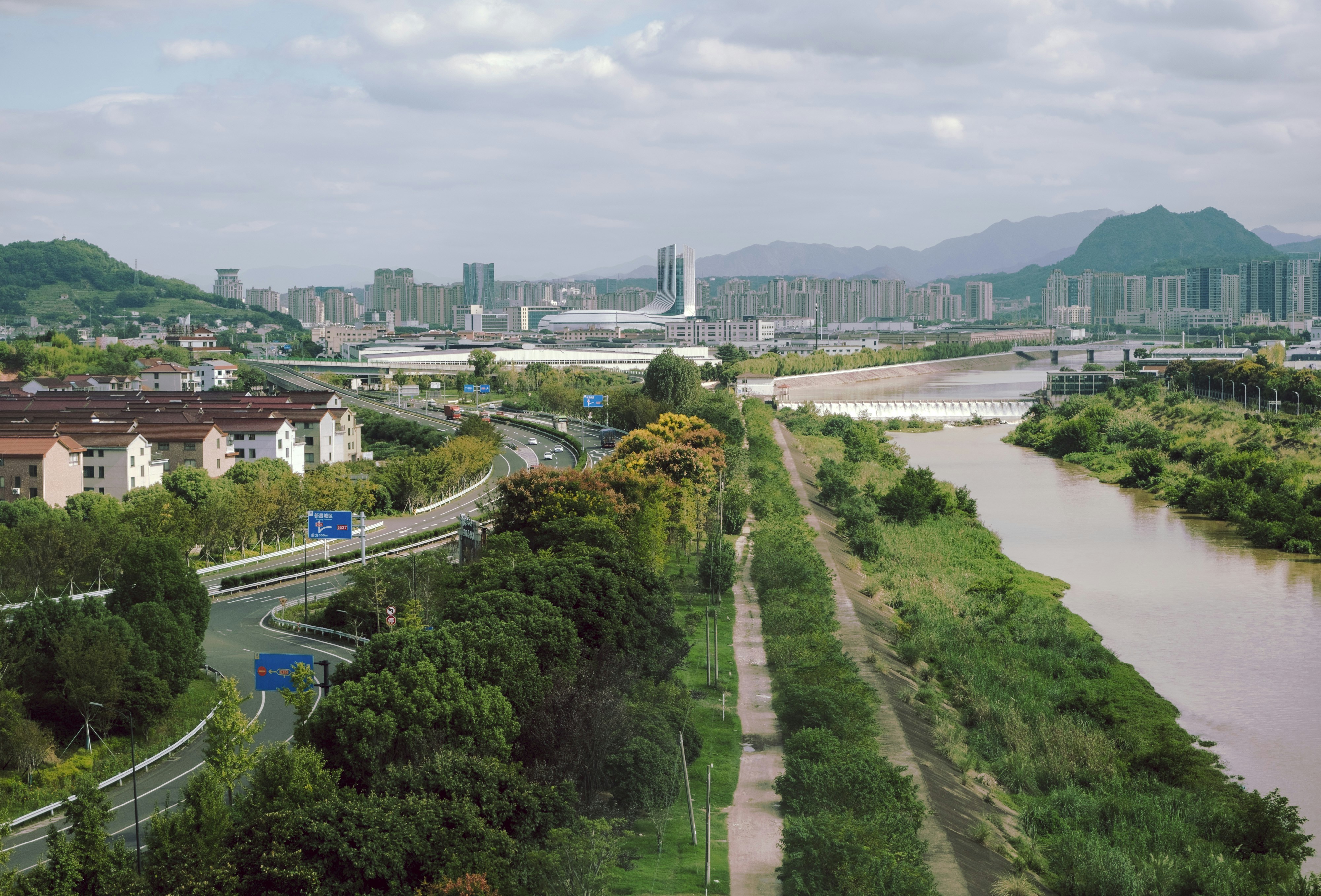 Urban Harmony: Where Nature Meets Infrastructure