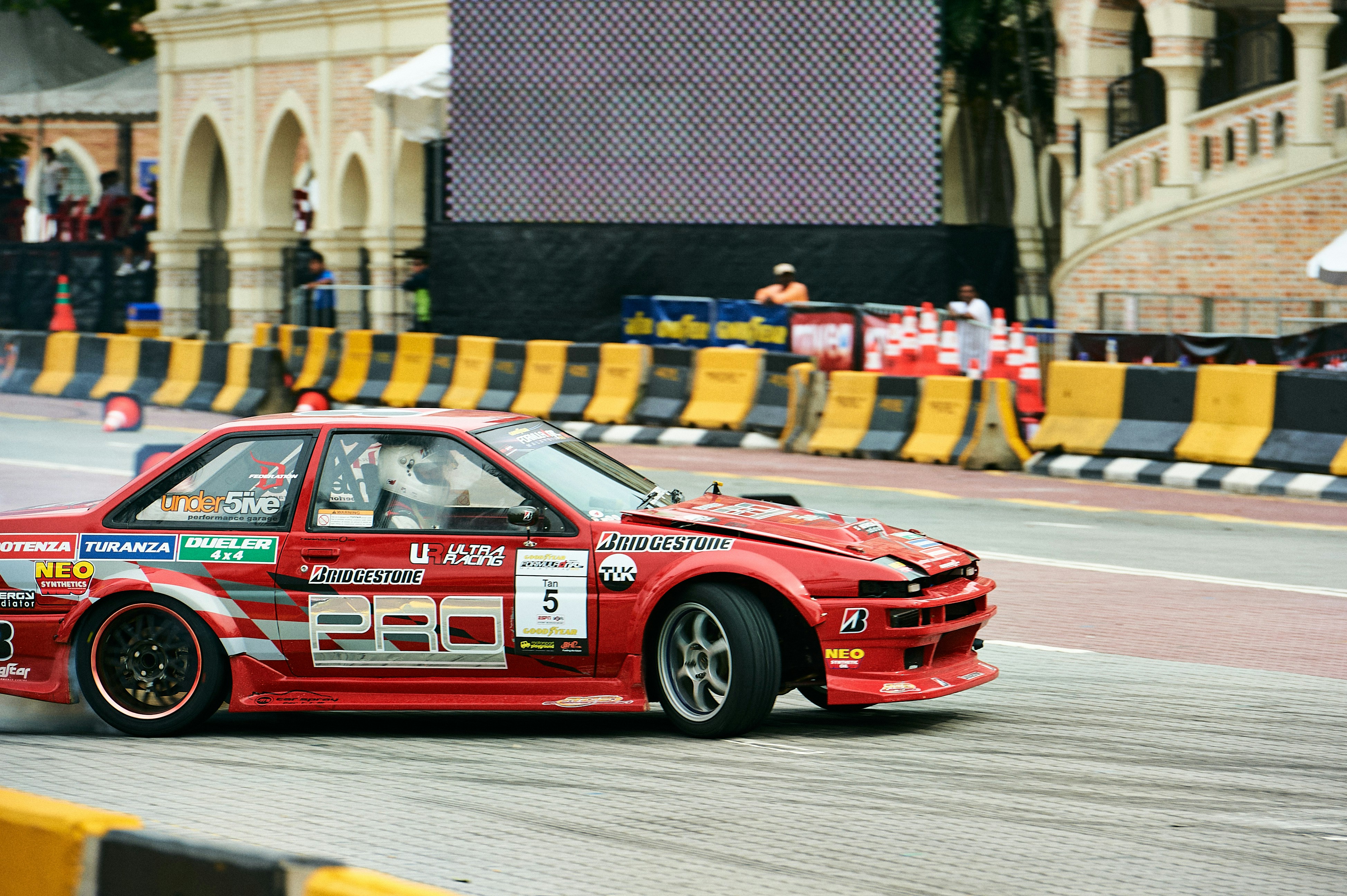 Drifting Dynamics: A Dance of Speed and Precision