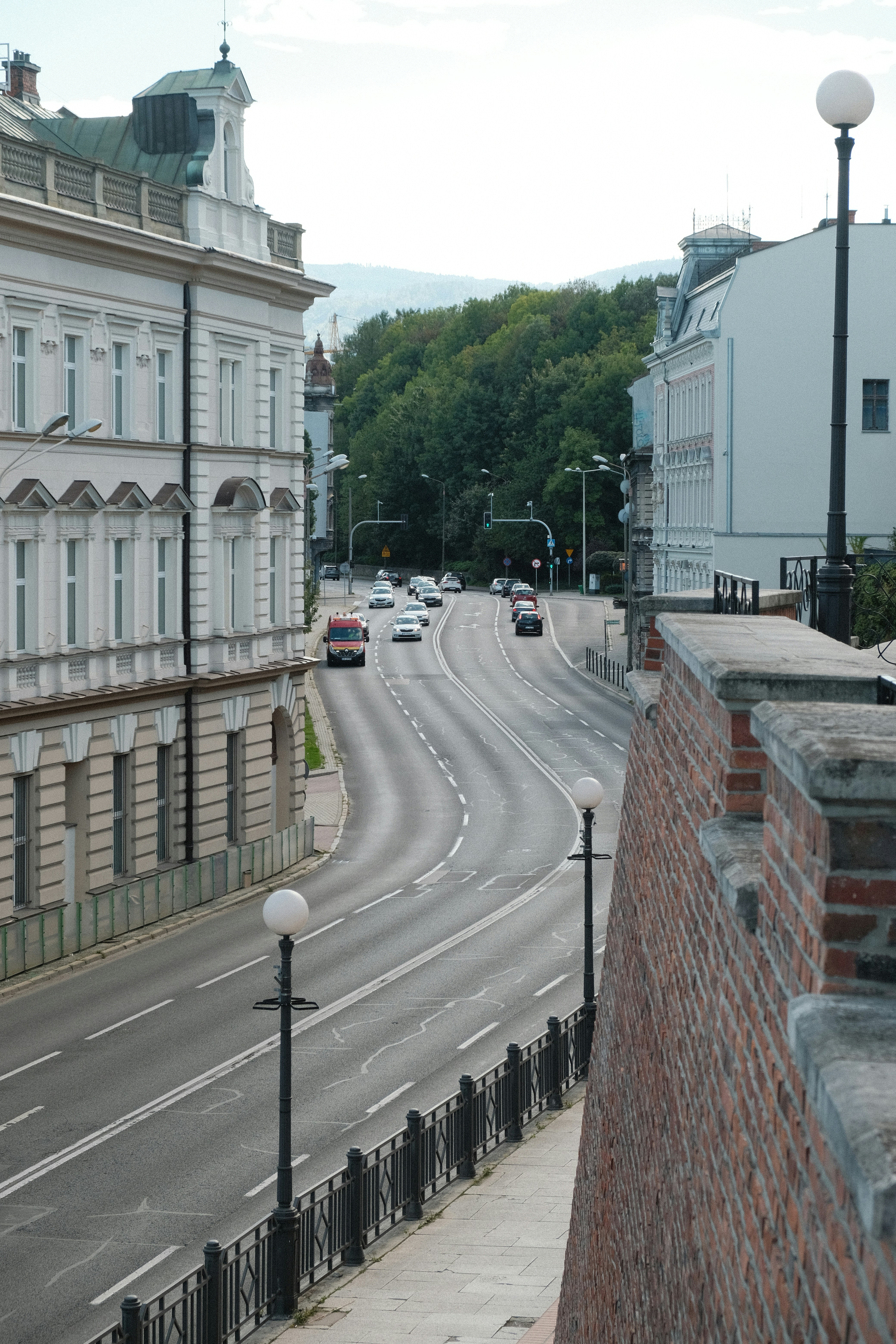 Urban Serenity: A Quiet Moment in the City