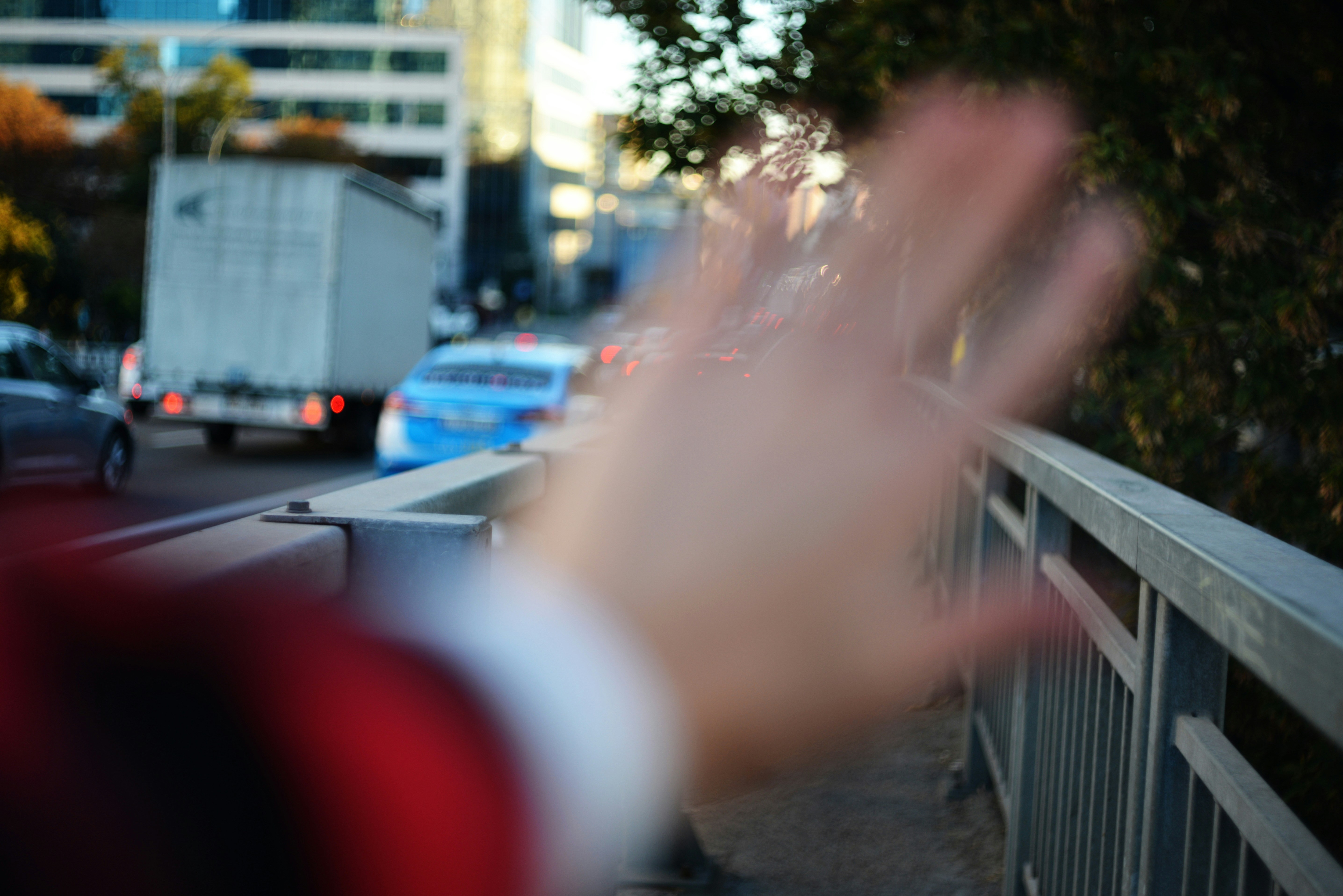 A Gesture Against the Flow