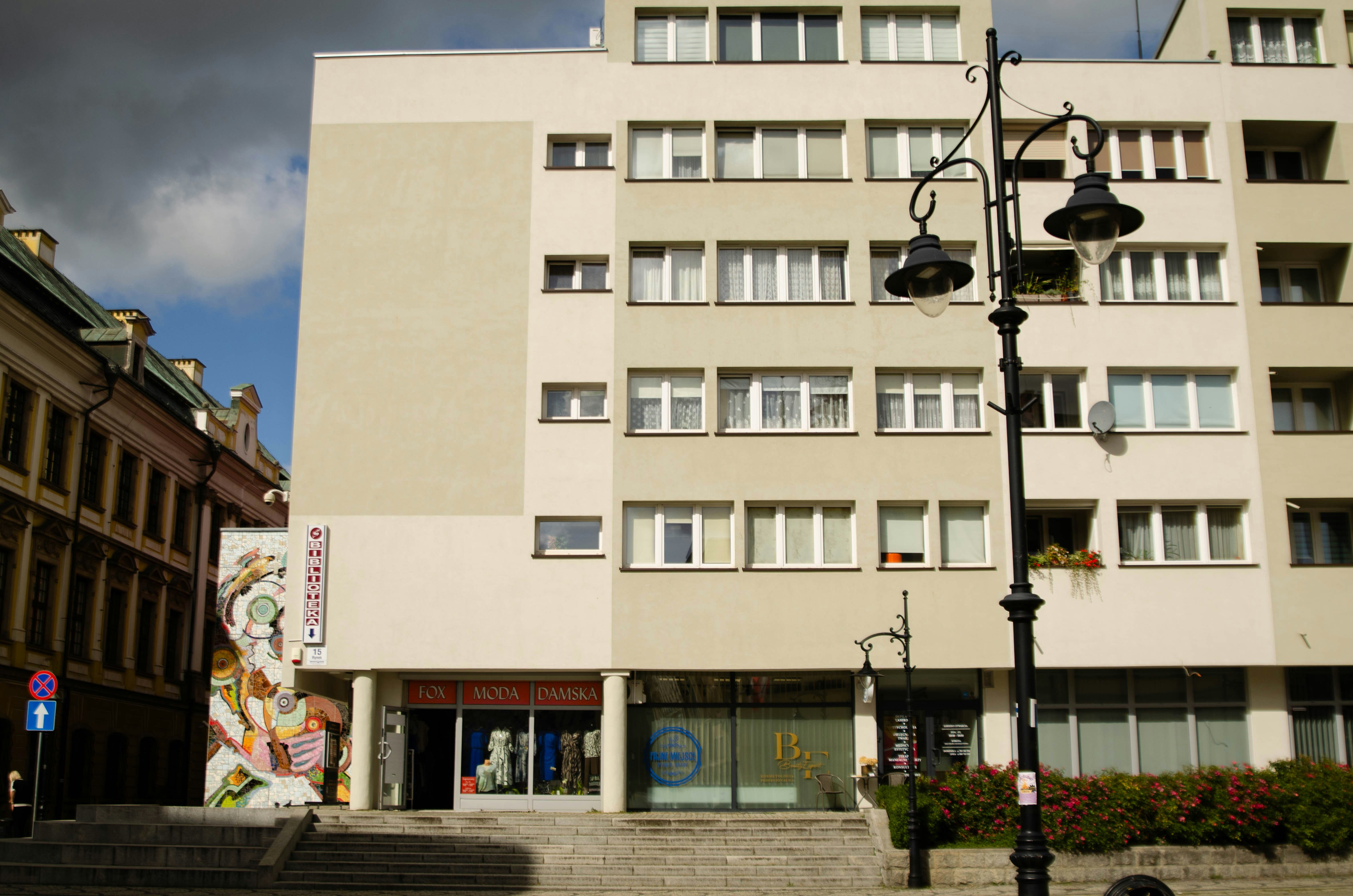 Urban Mosaic: A Blend of Modernity and Art