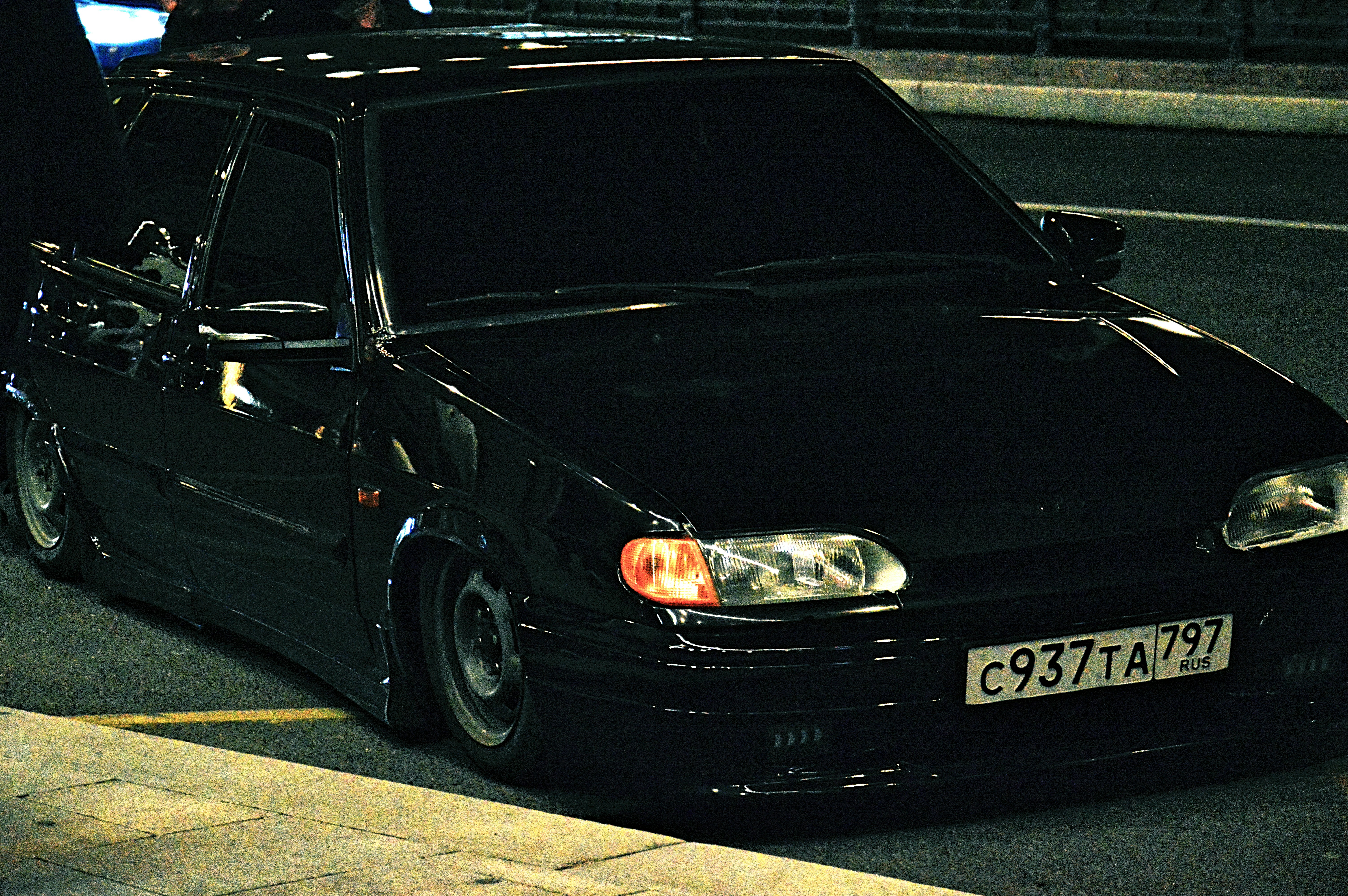 Midnight Racer: A Study in Sleek Design