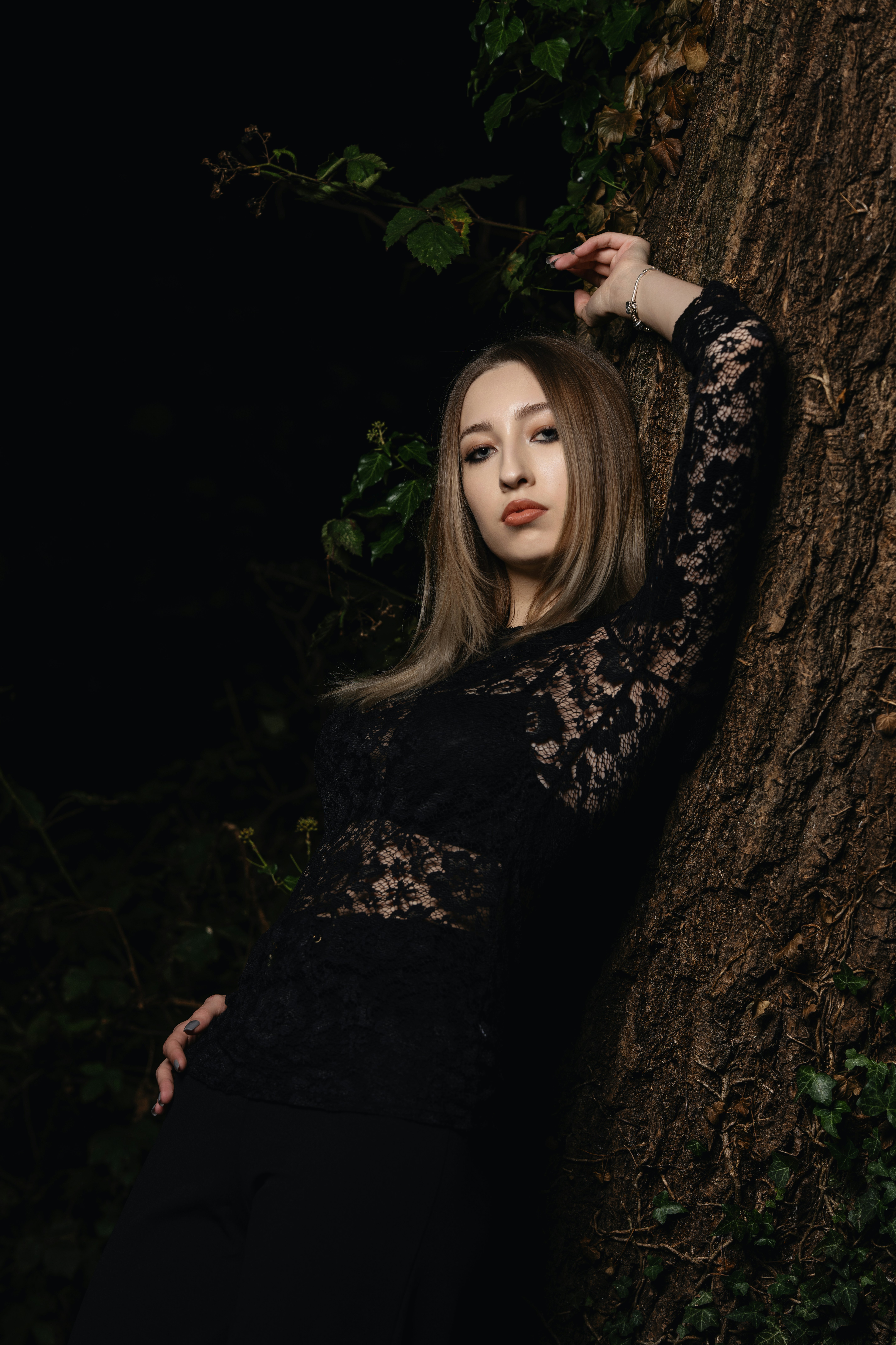 Nocturnal Lace Portrait at the Tree's Edge