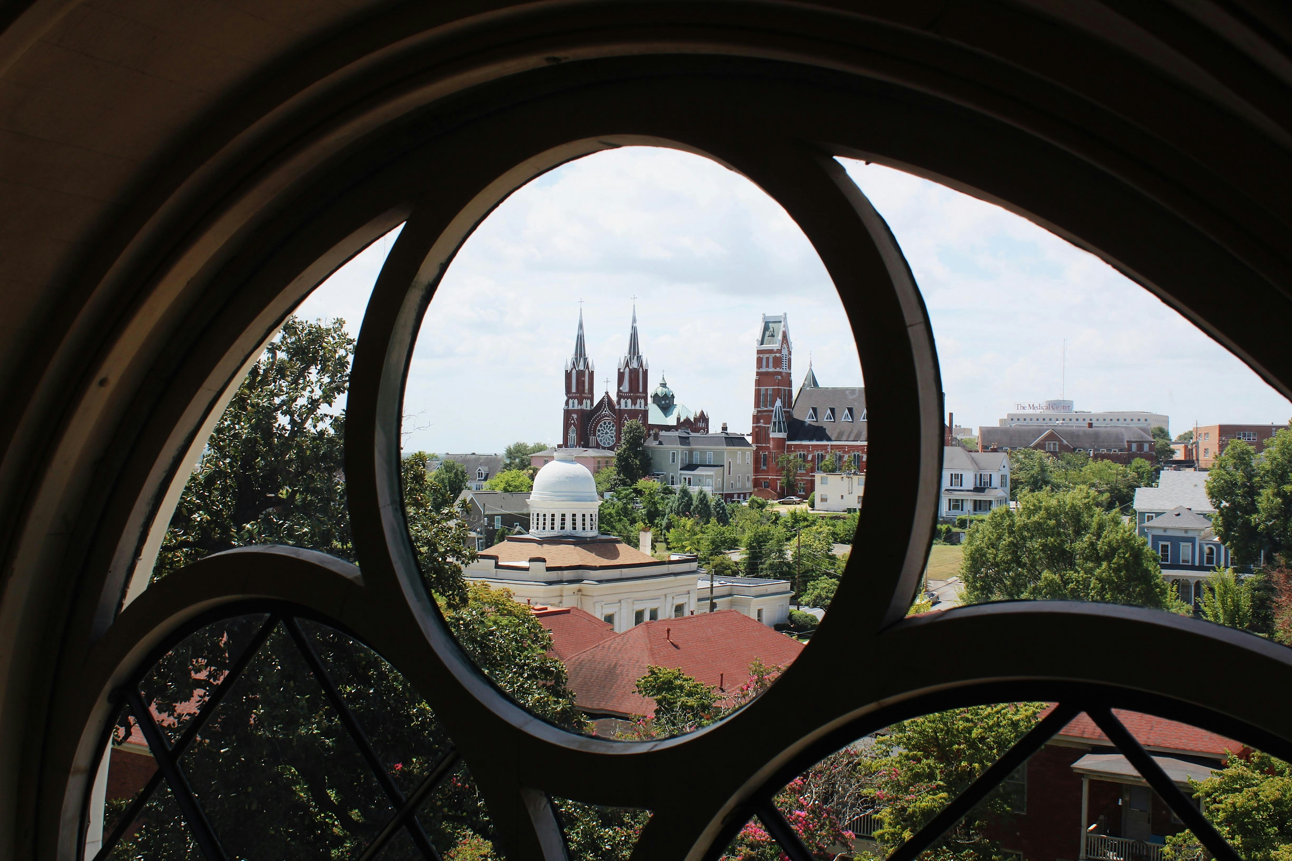 Through the Arch: A Glimpse of Historic Elegance