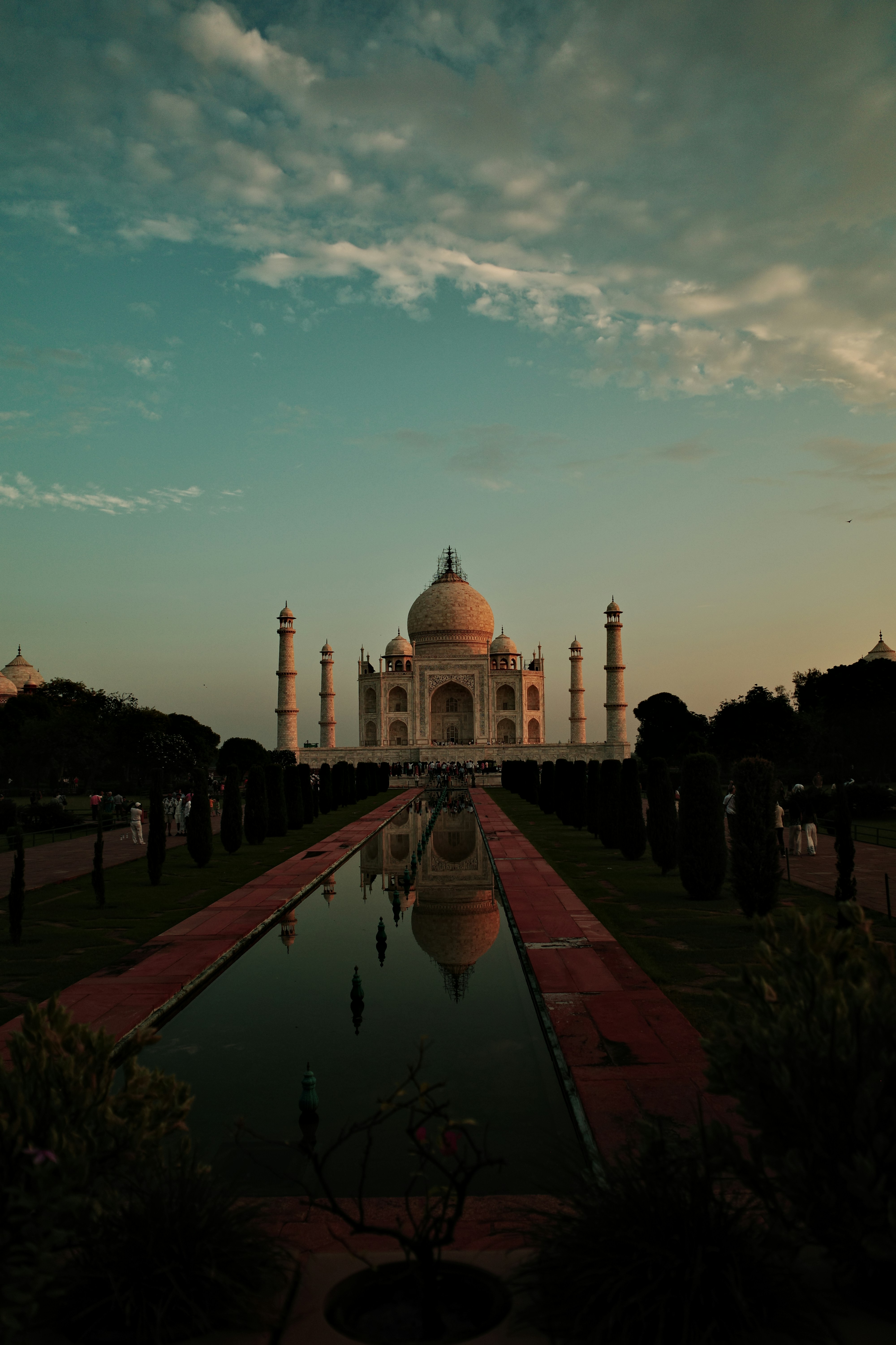 Reflections of Grandeur: The Taj Mahal at Dusk