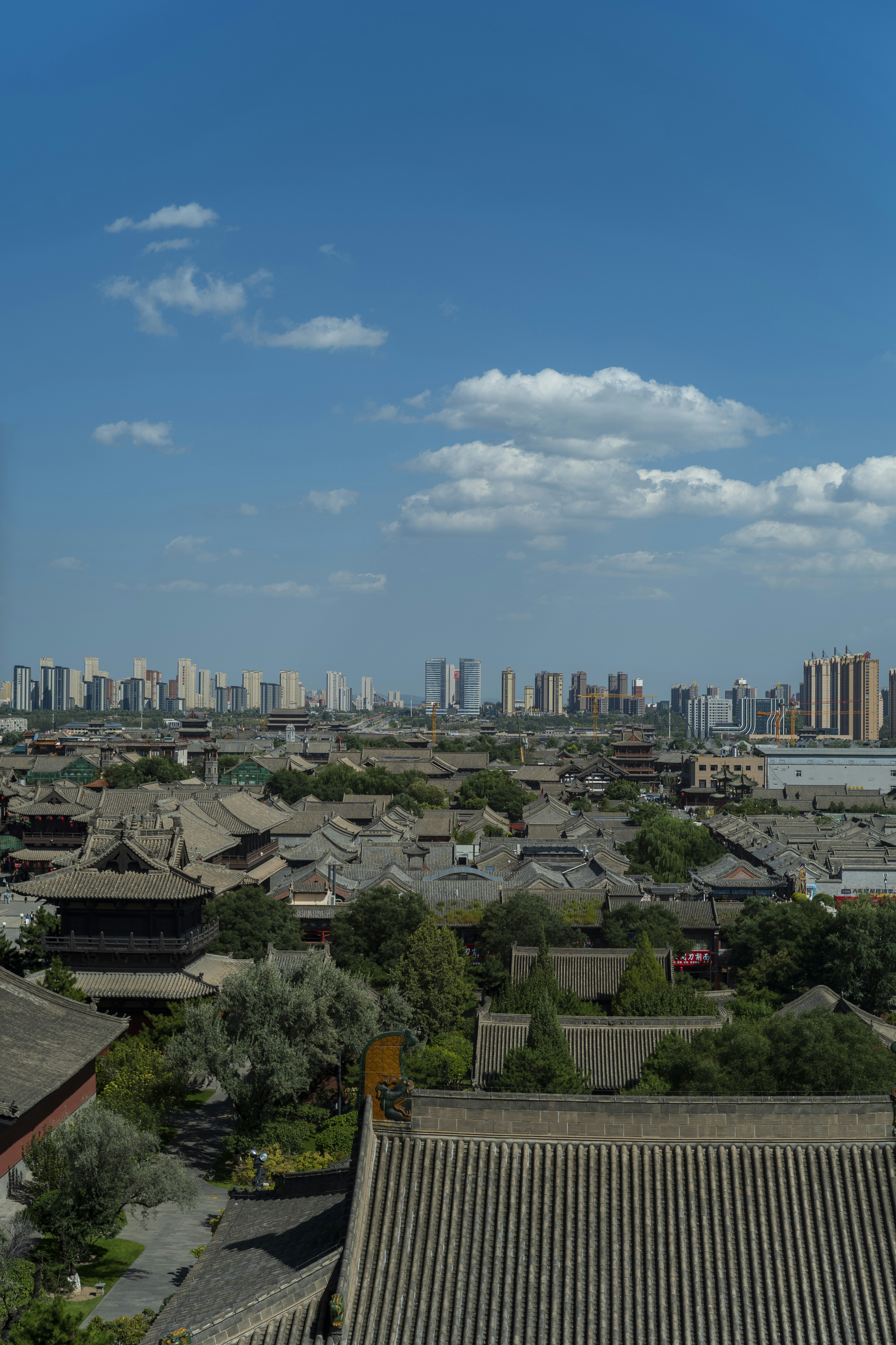 Harmony of Tradition and Modernity in Urban Landscape