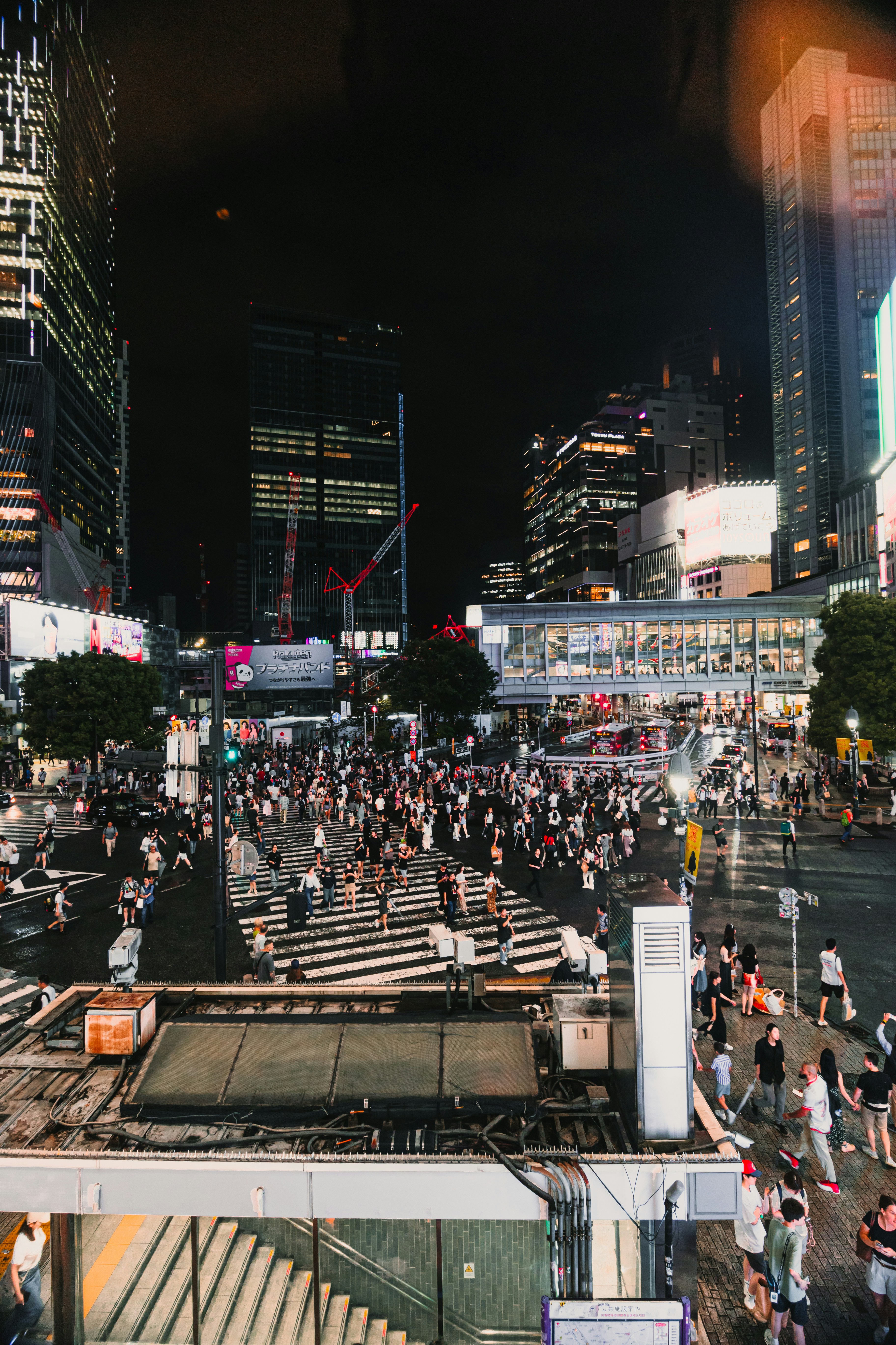Crowded intersection in a vibrant city at night photo – Free Japan ...