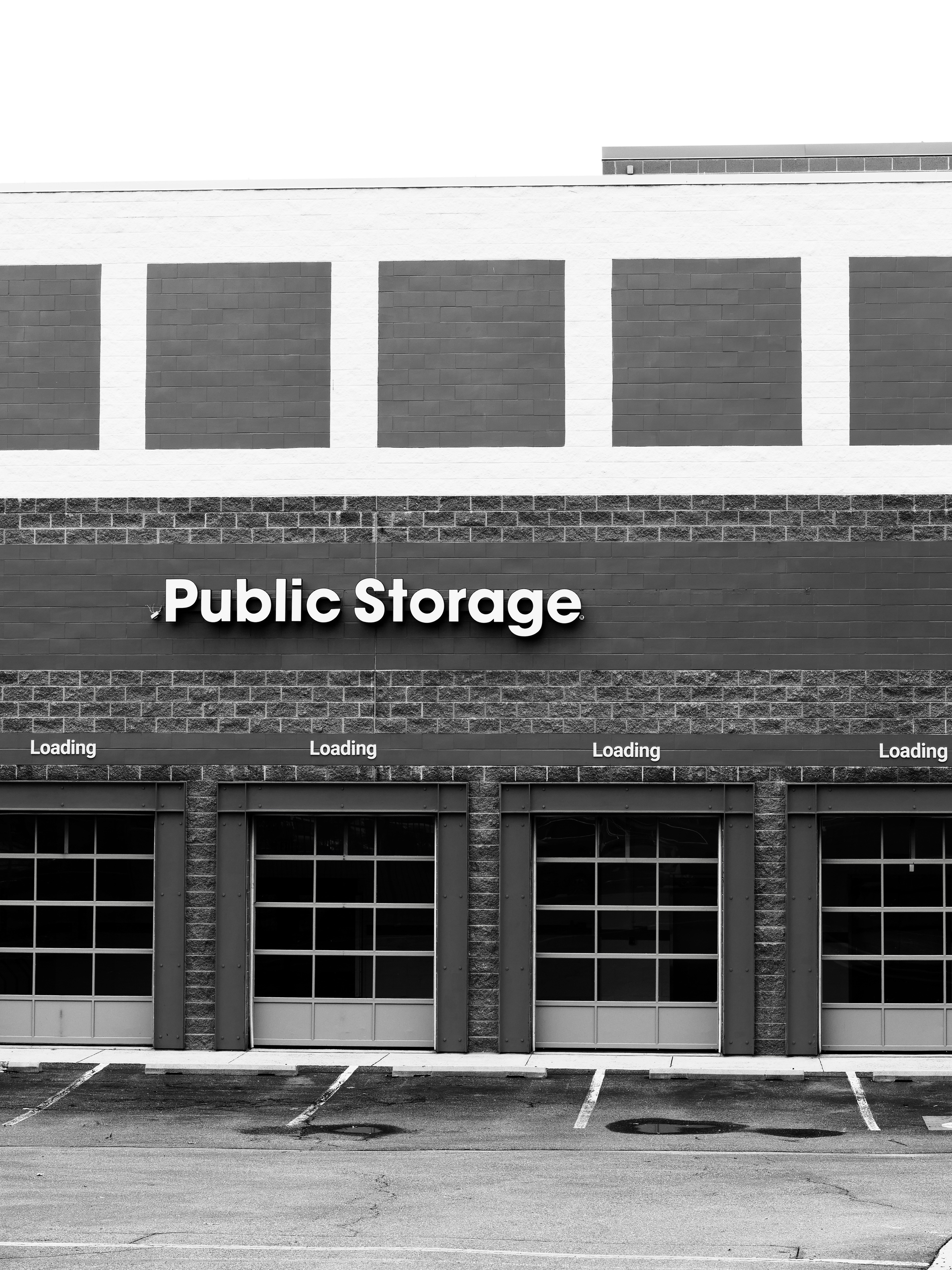 A building for public storage | Public storage building with garage doors