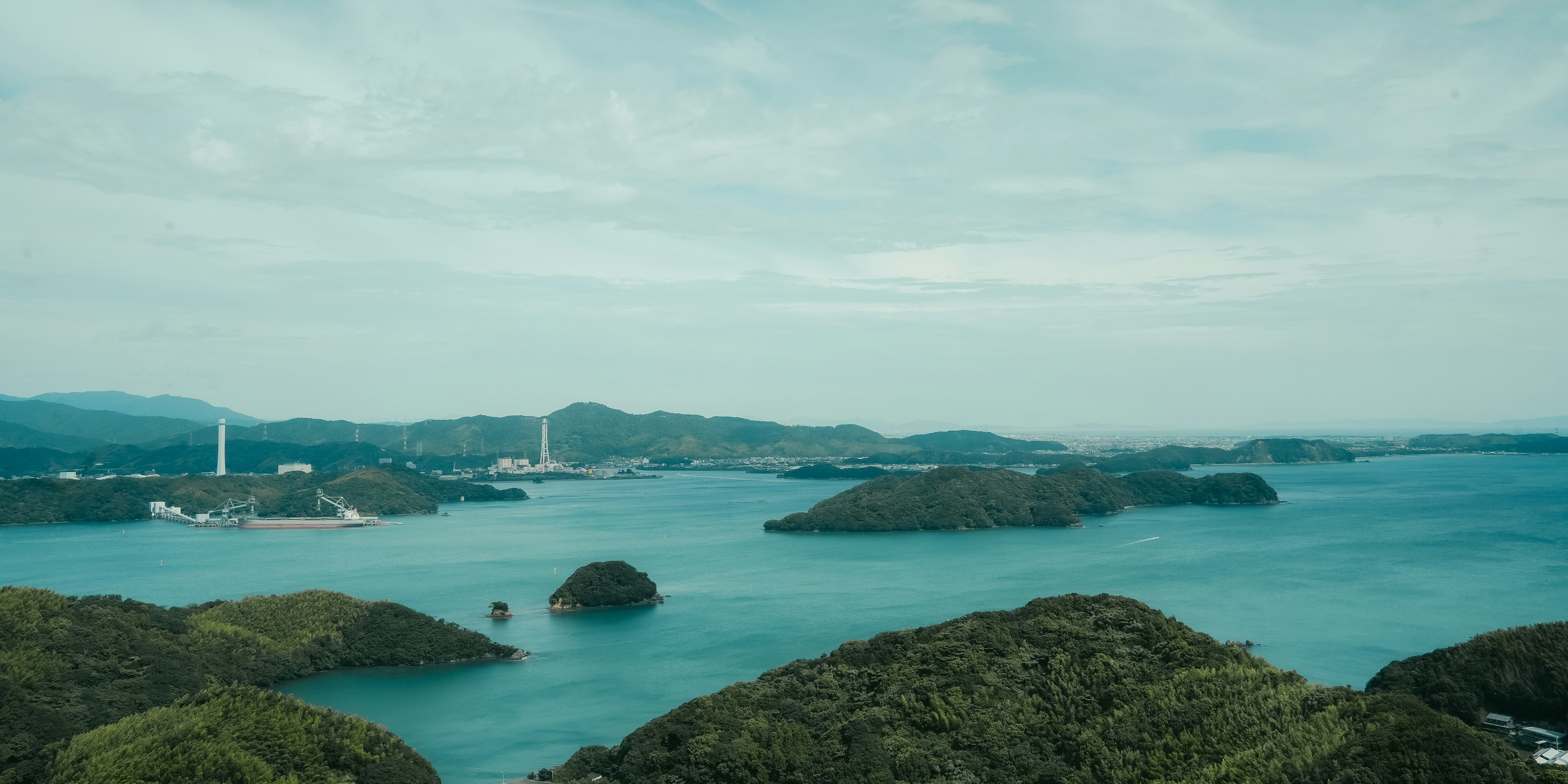 Serene Waterscape: A Harmony of Land and Sea