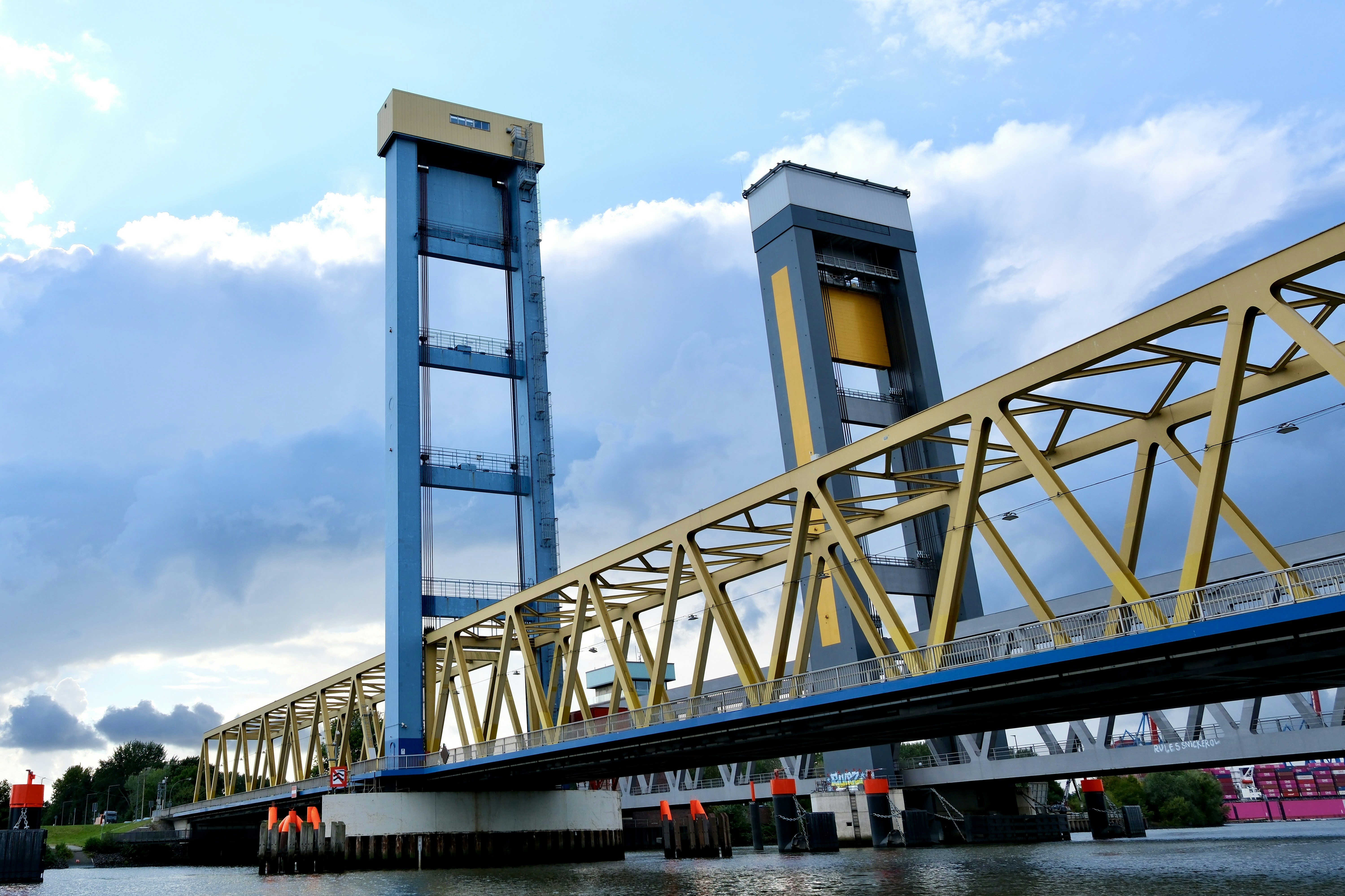 Engineering Elegance: The Lifting Bridge in Action