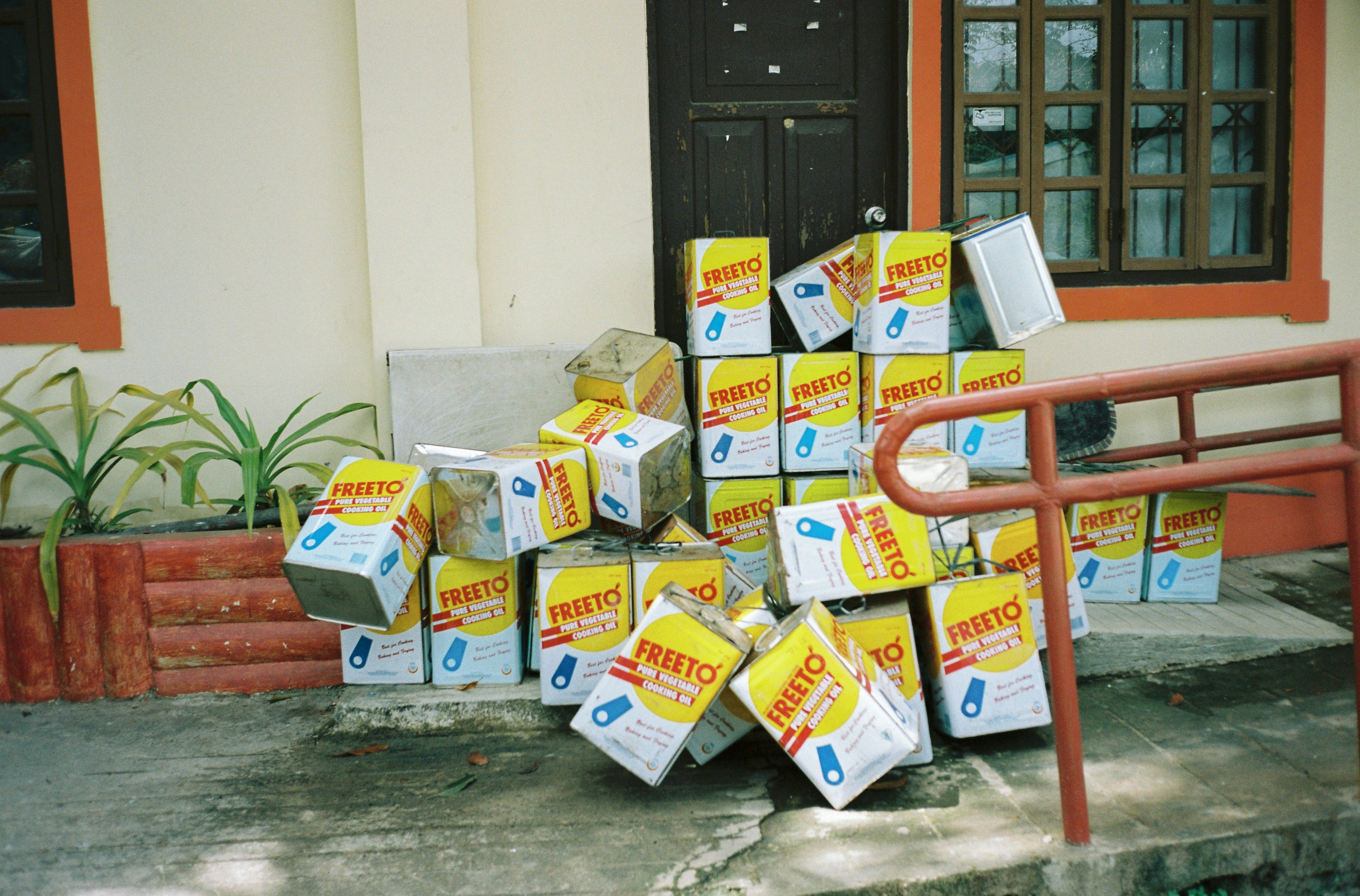 Urban Cascade of Cartons