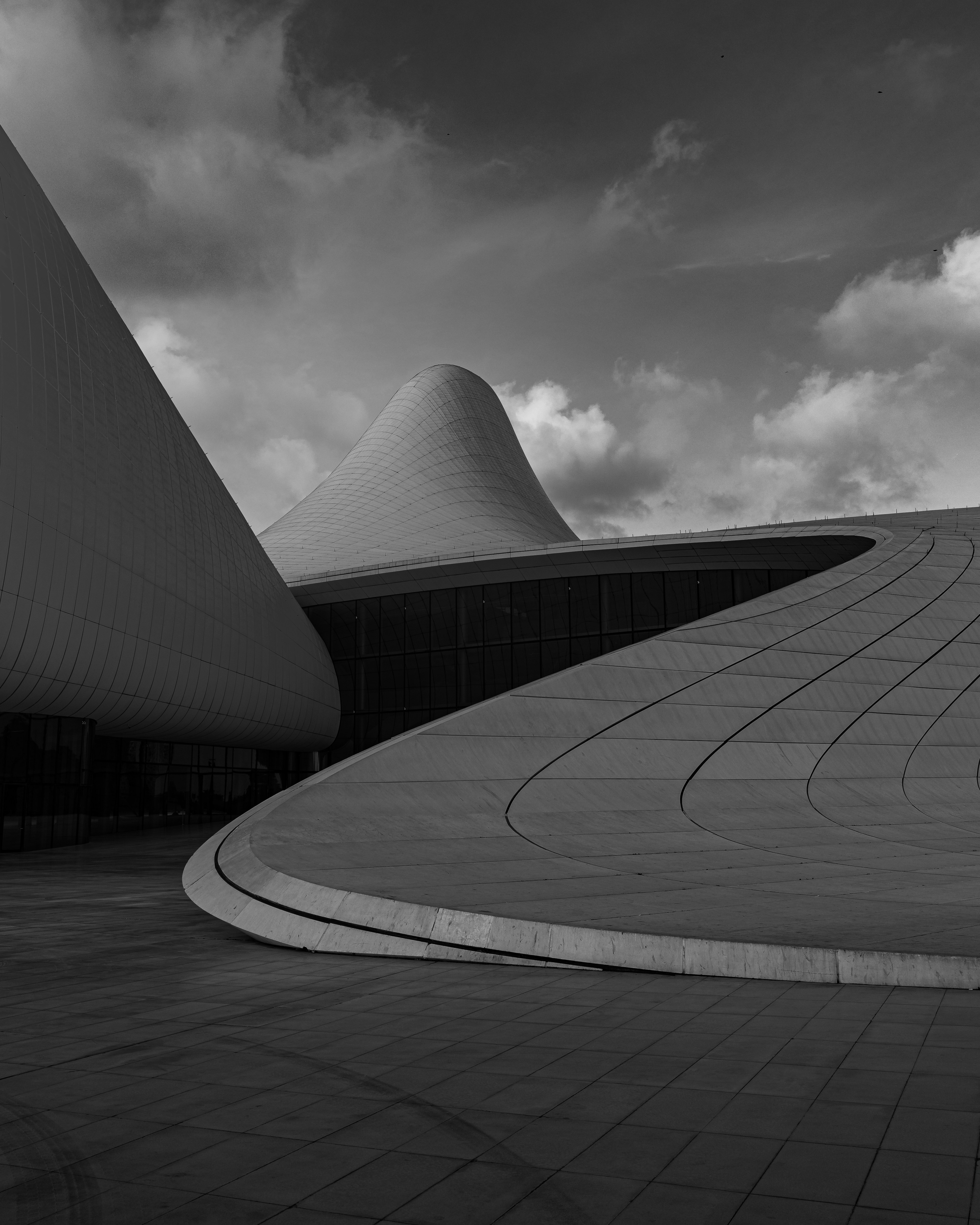 Curves of Modernity: A Study in Architectural Elegance