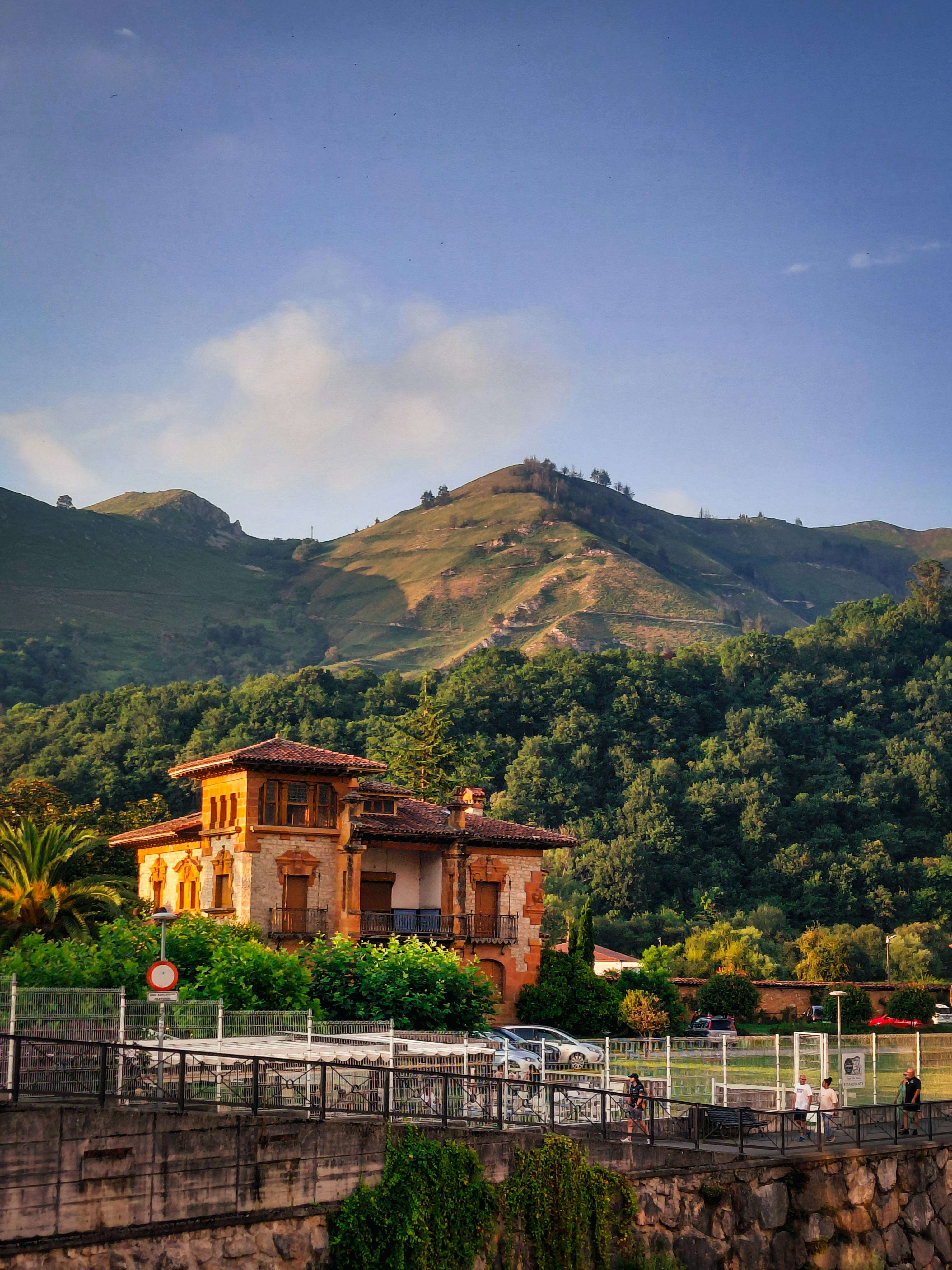 Sample photo from Samsung Galaxy A36