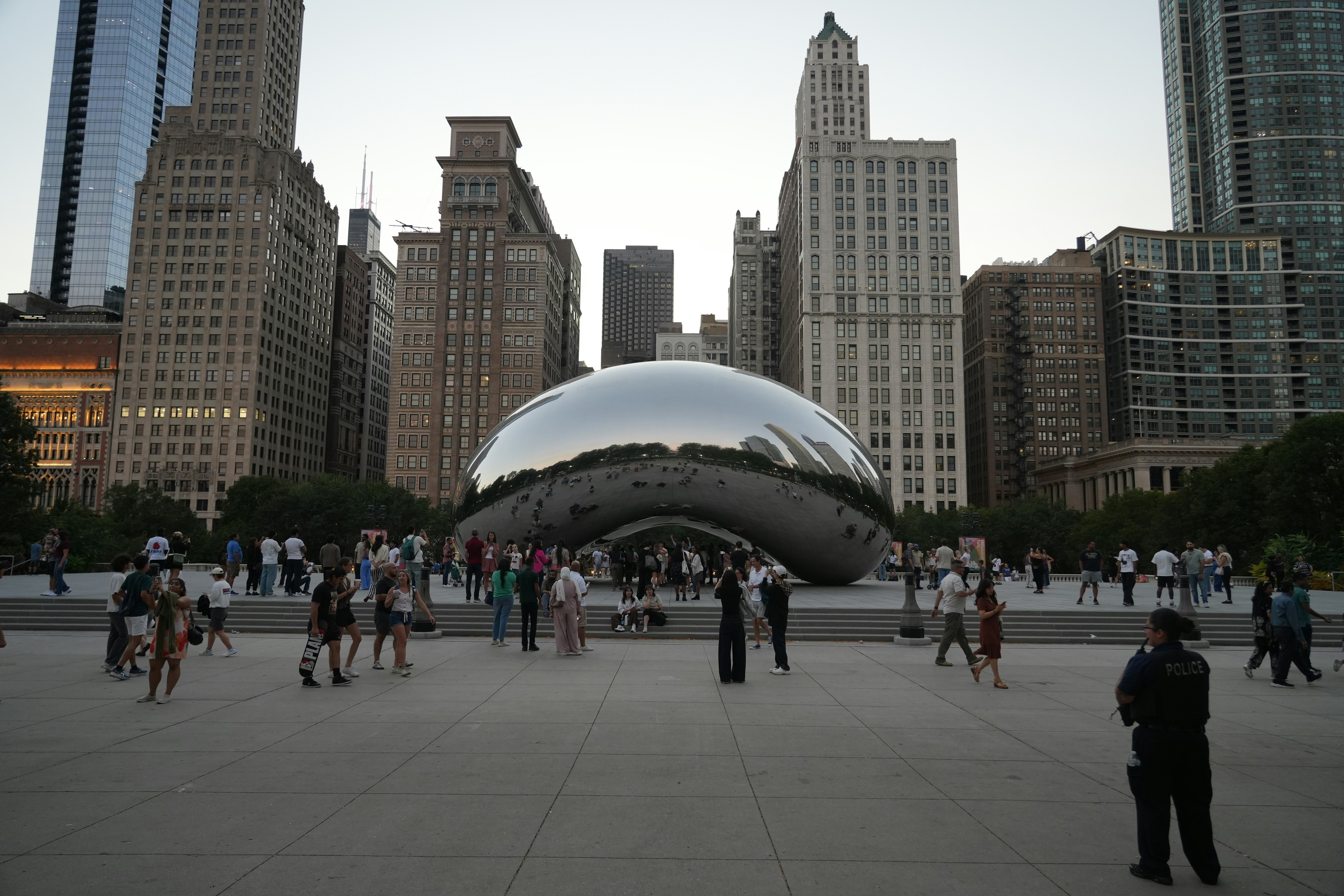 Chicago's Mirror Monolith: The Bean Reflects a Skyline of Steel
