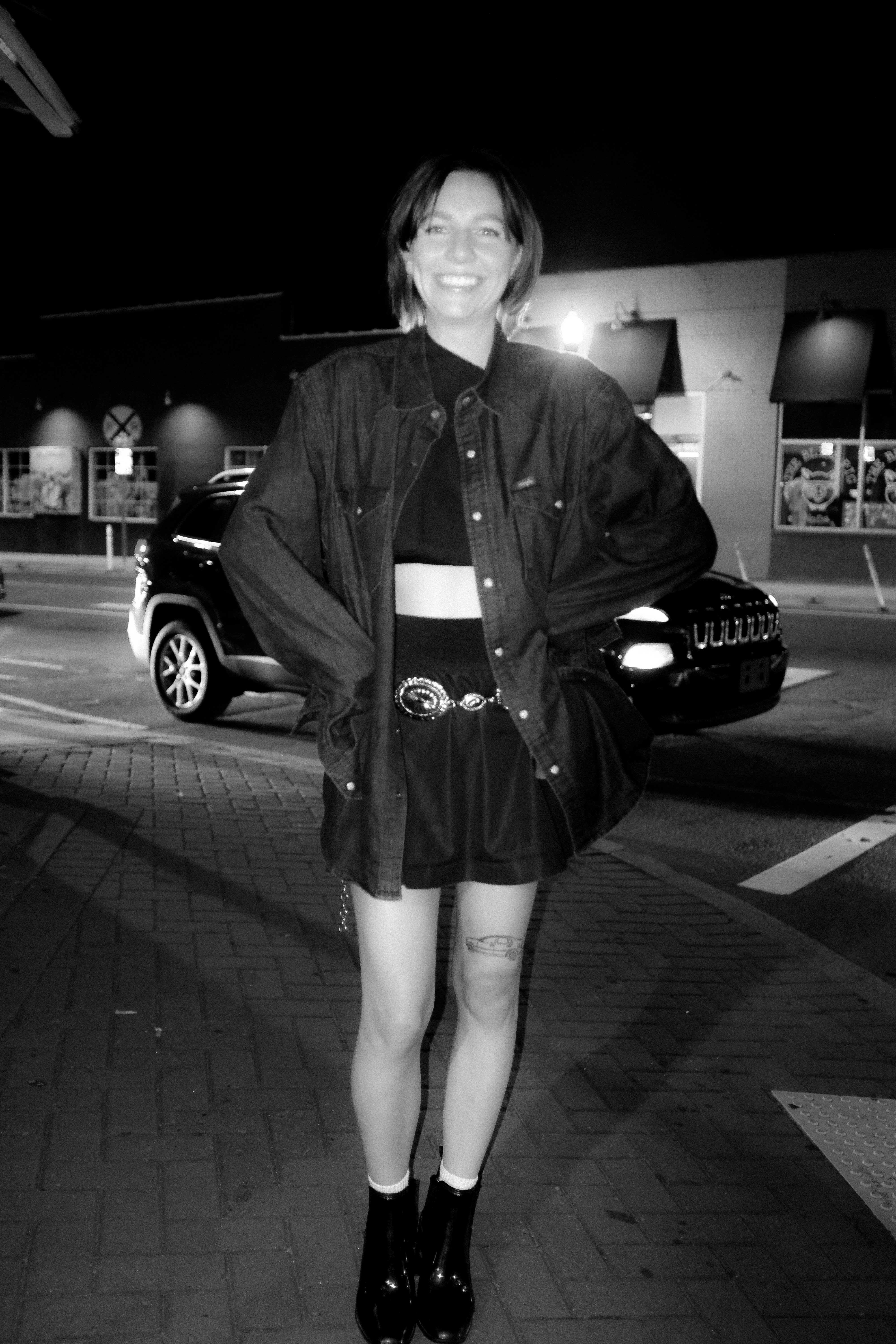 Urban Night Vibes: A Street Style Statement