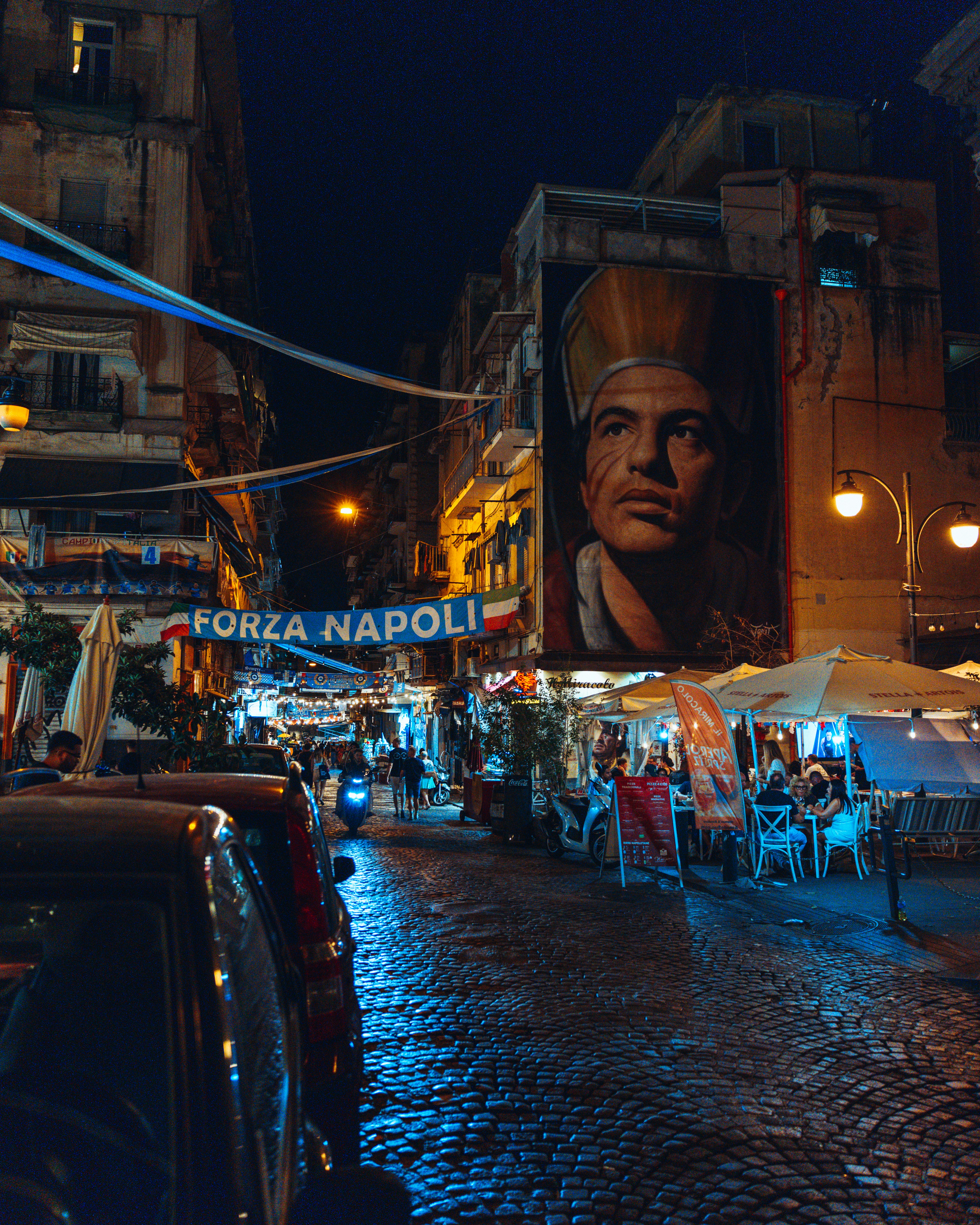 Nocturnal Vibrance in Napoli's Heart