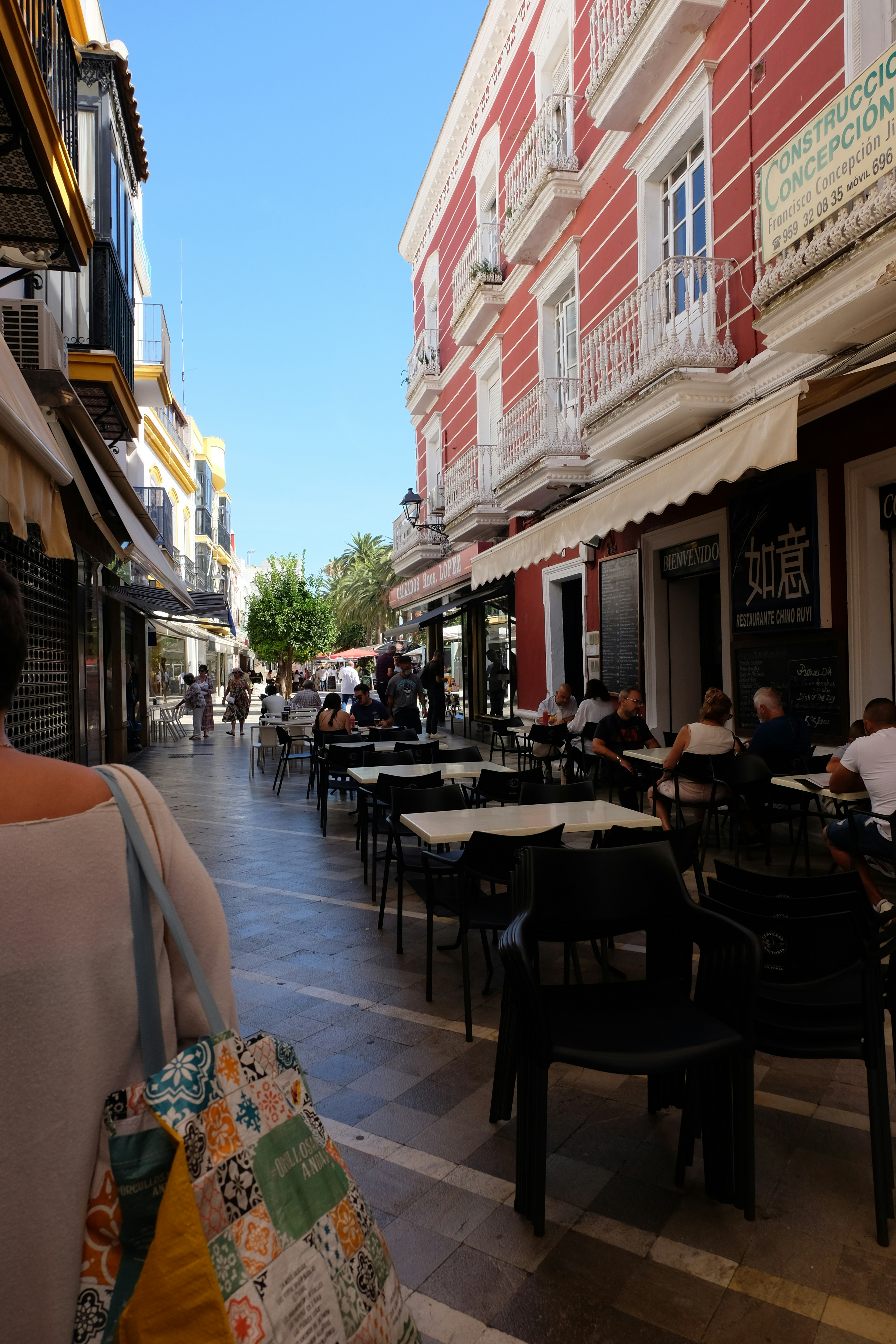 A Lively Stroll Through Culinary Alleyways