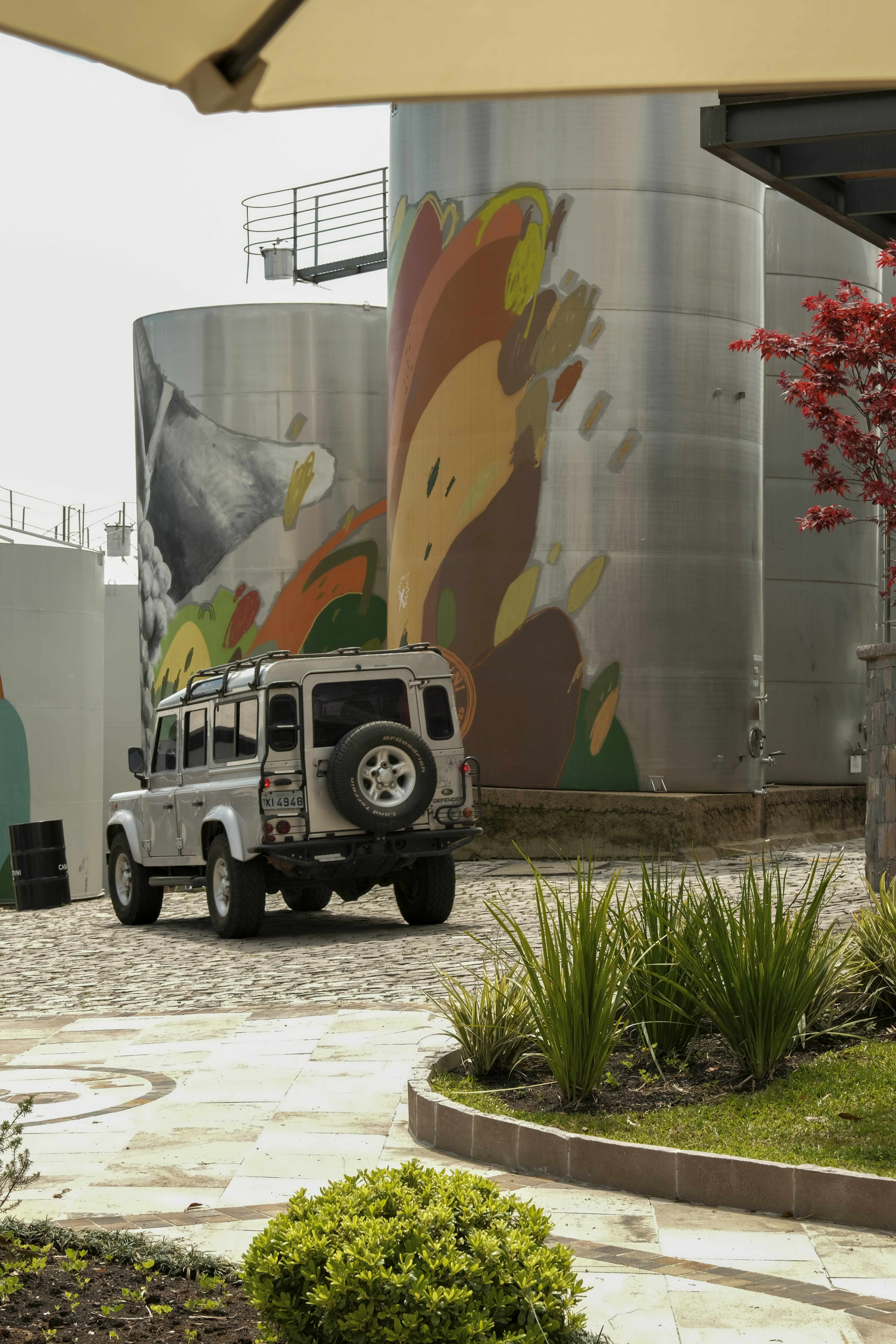 Urban Oasis: A Blend of Nature and Art