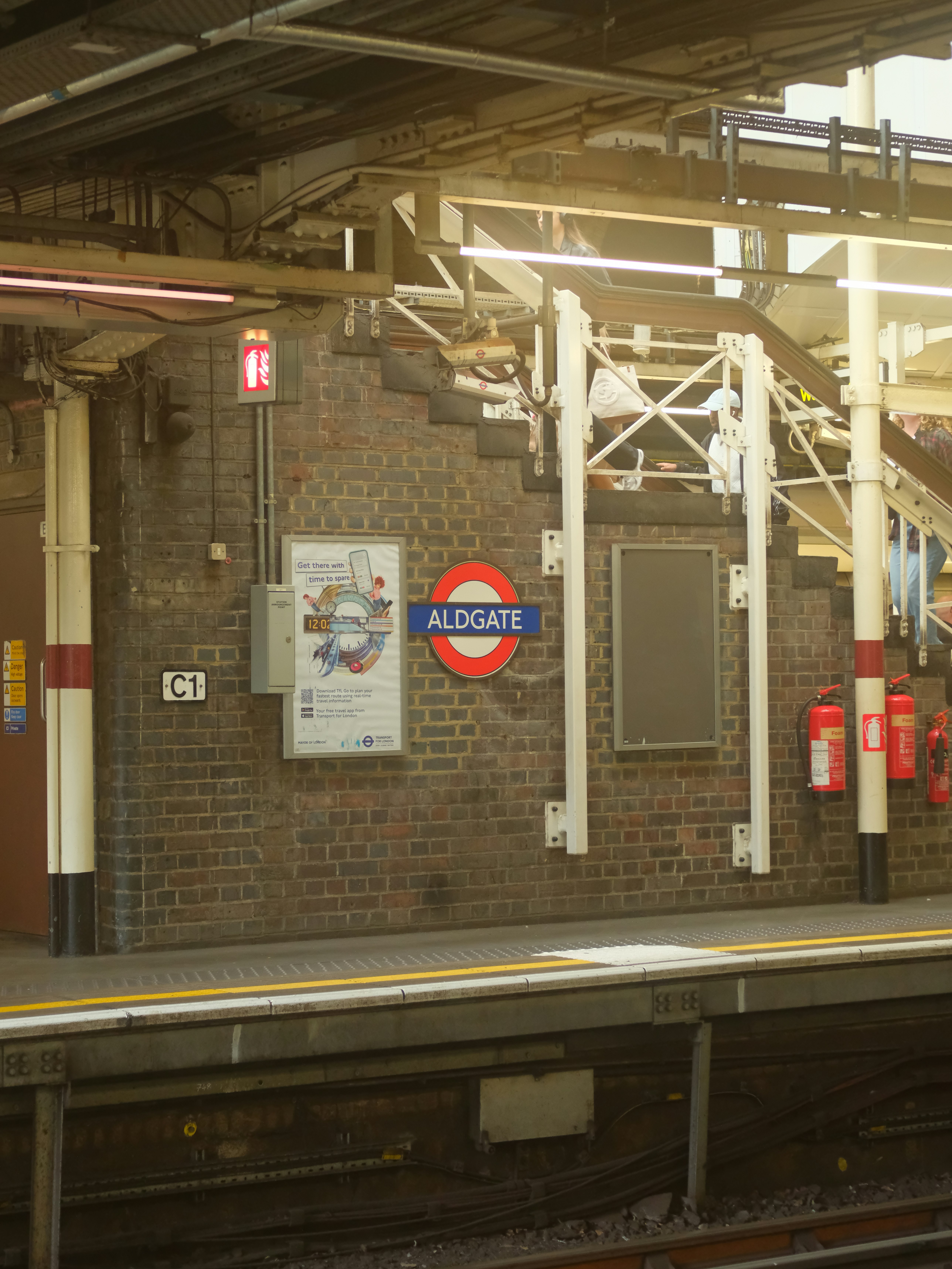 Urban Transit: The Heart of Aldgate Station