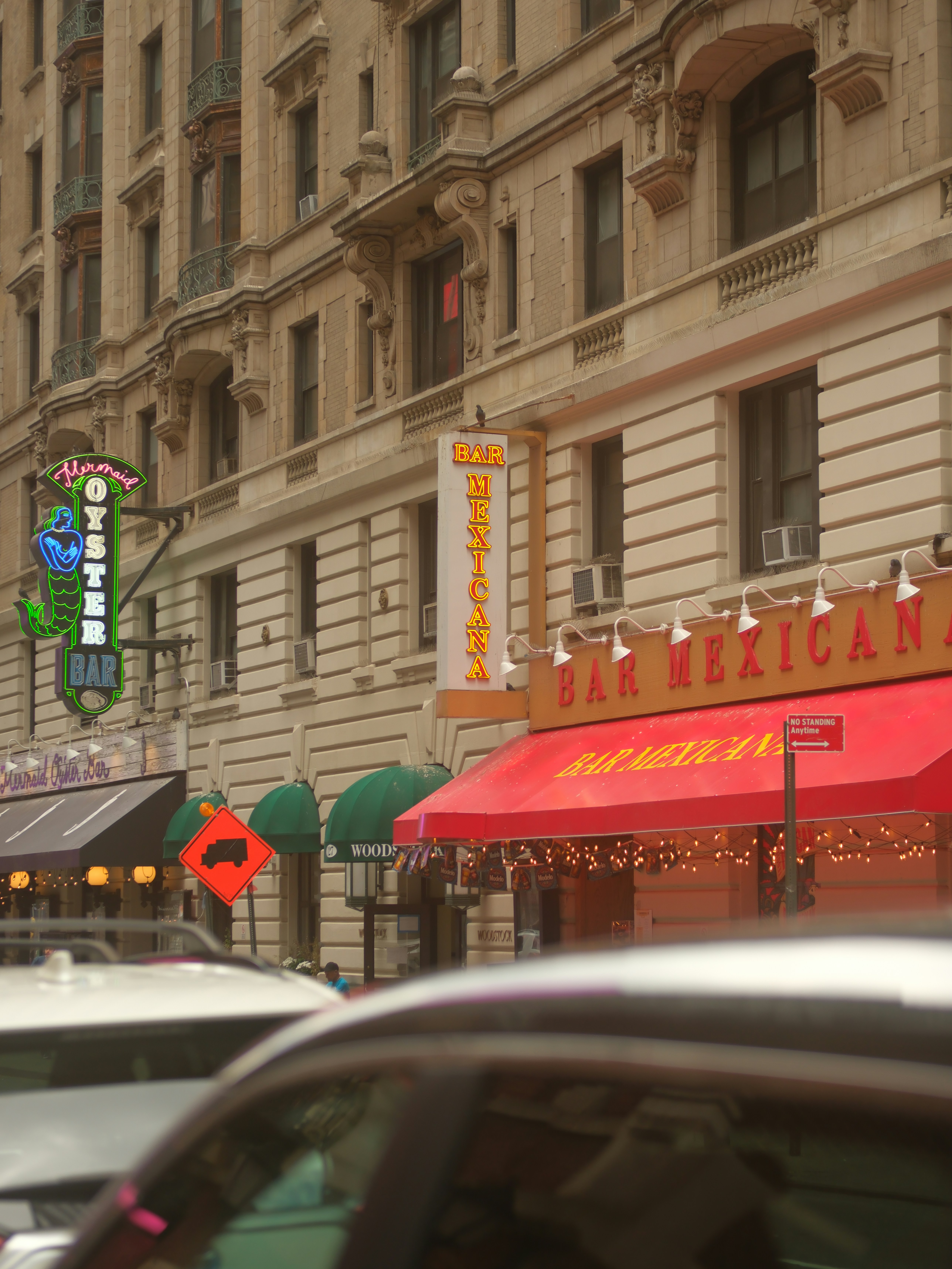 Street view with buildings and restaurants