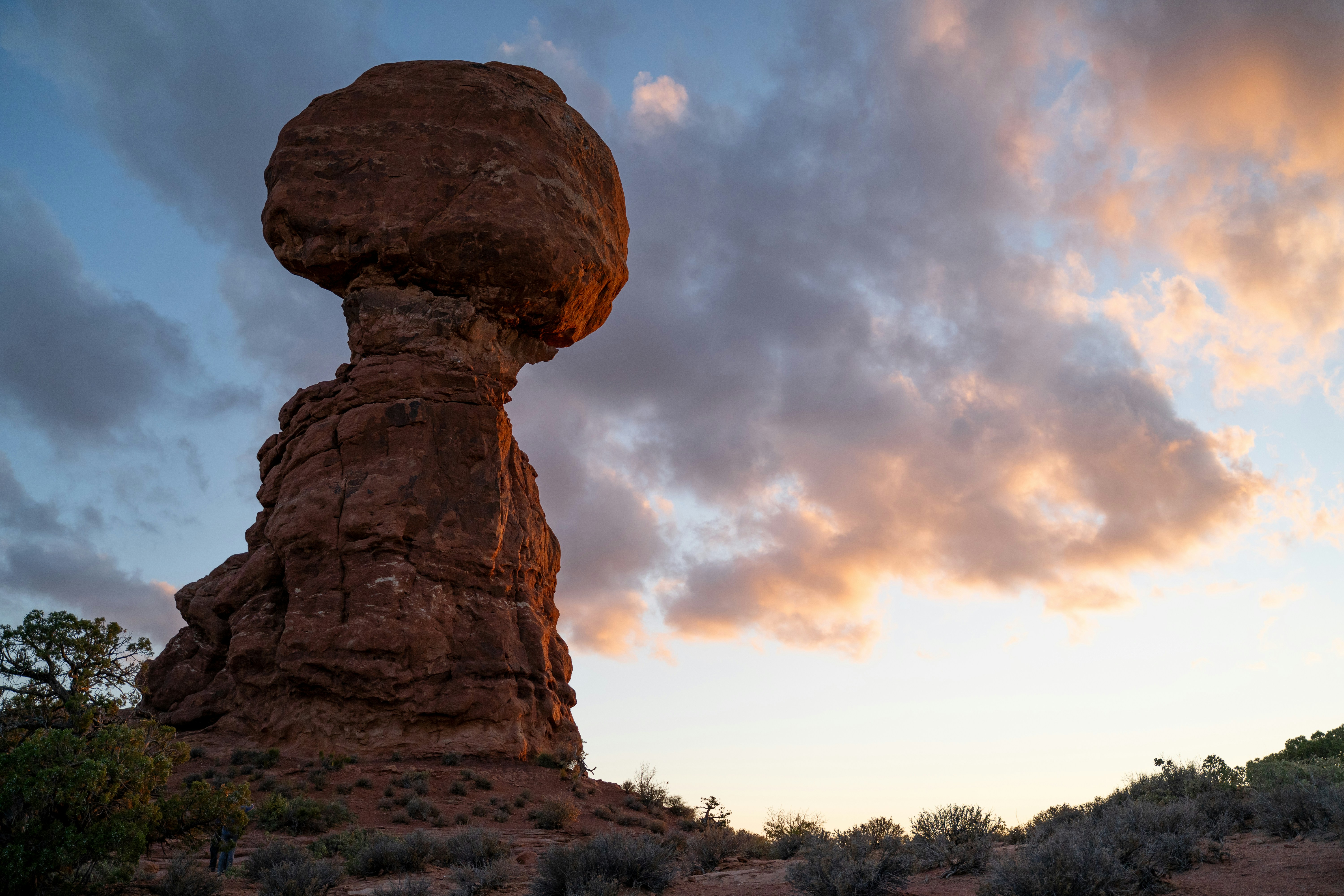 Twilight Hoodoo: A Balancing Desert Rock at Sunset