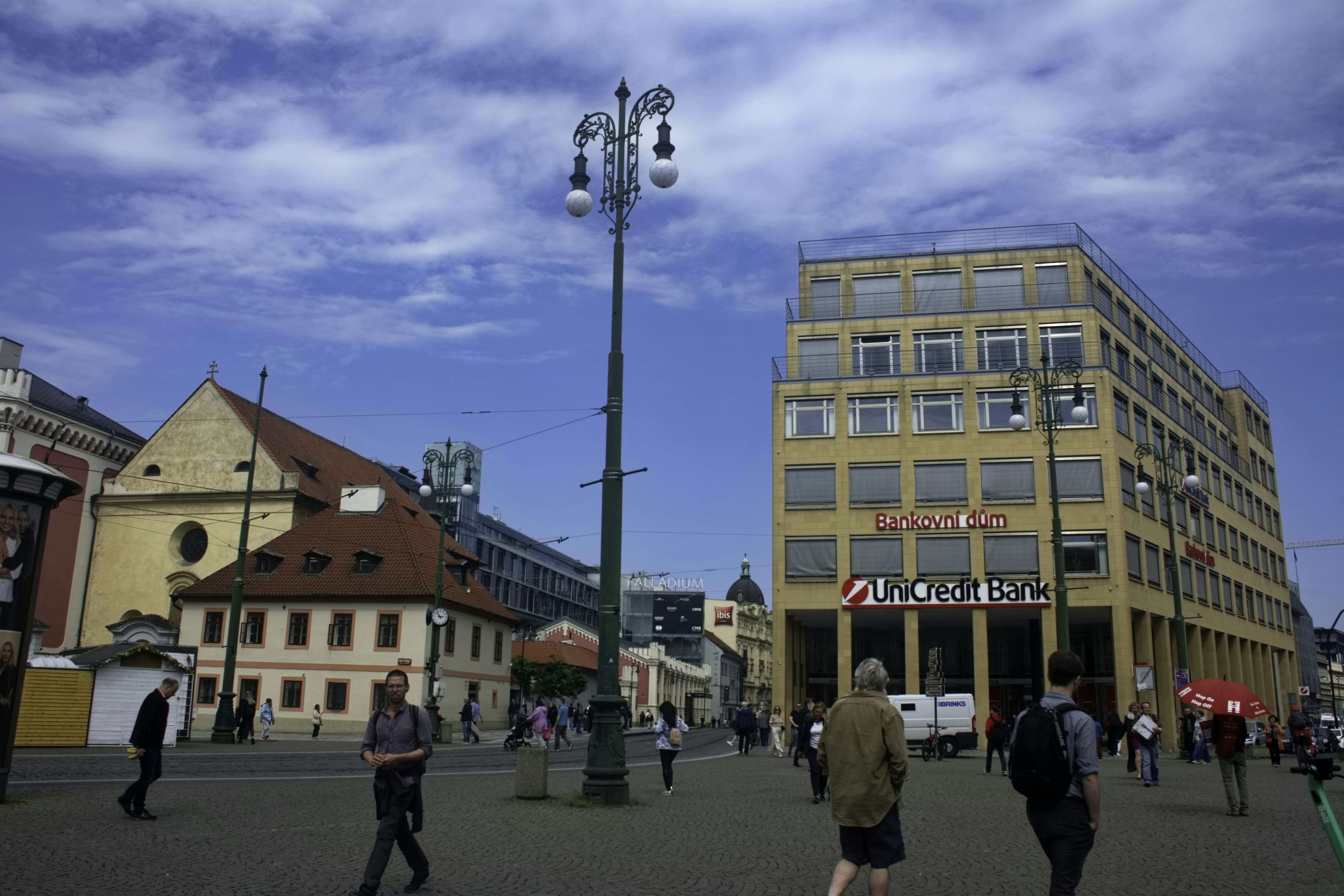 Urban Harmony: A Blend of History and Modernity