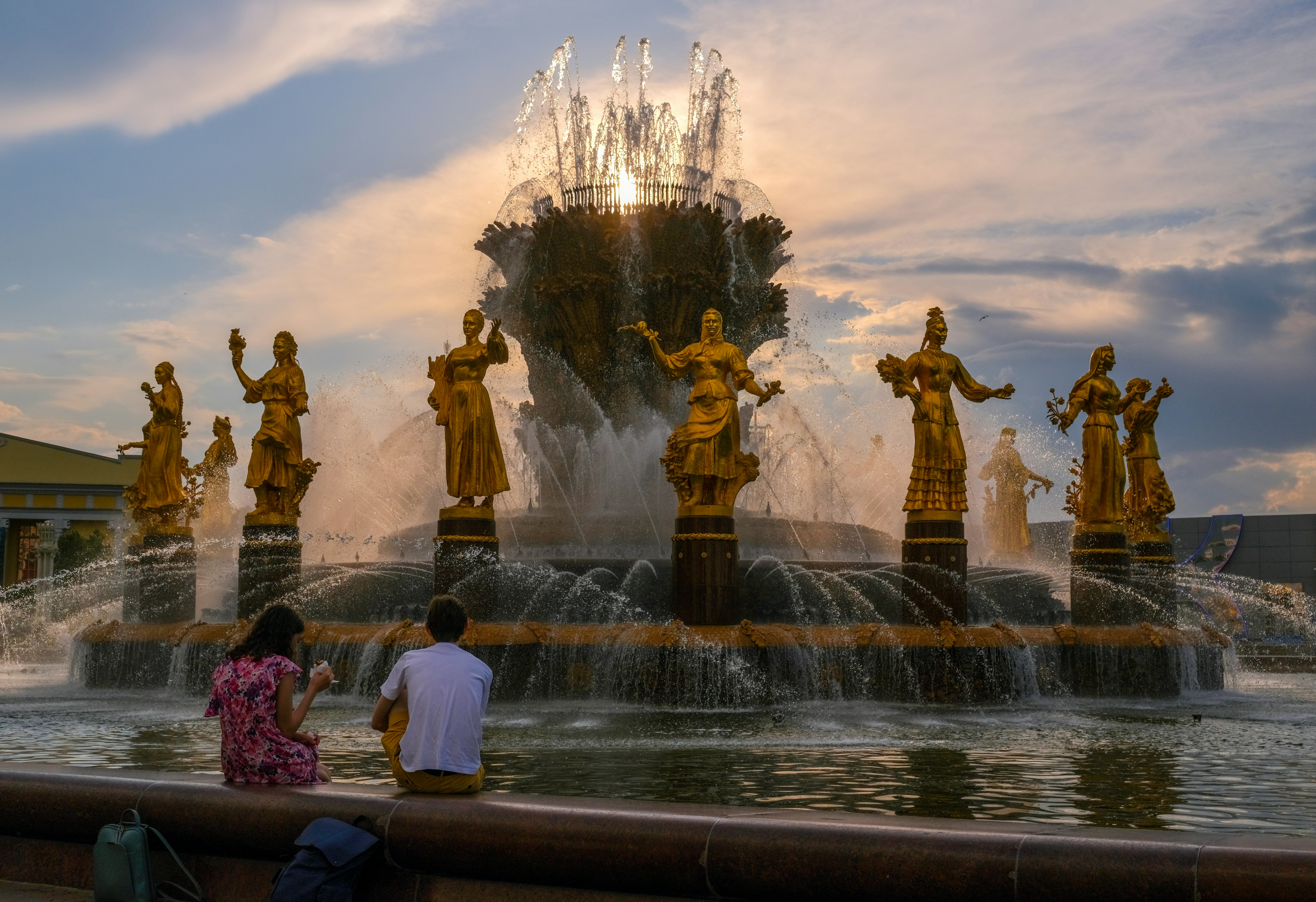 Harmony in Motion: The Dance of Water and Light