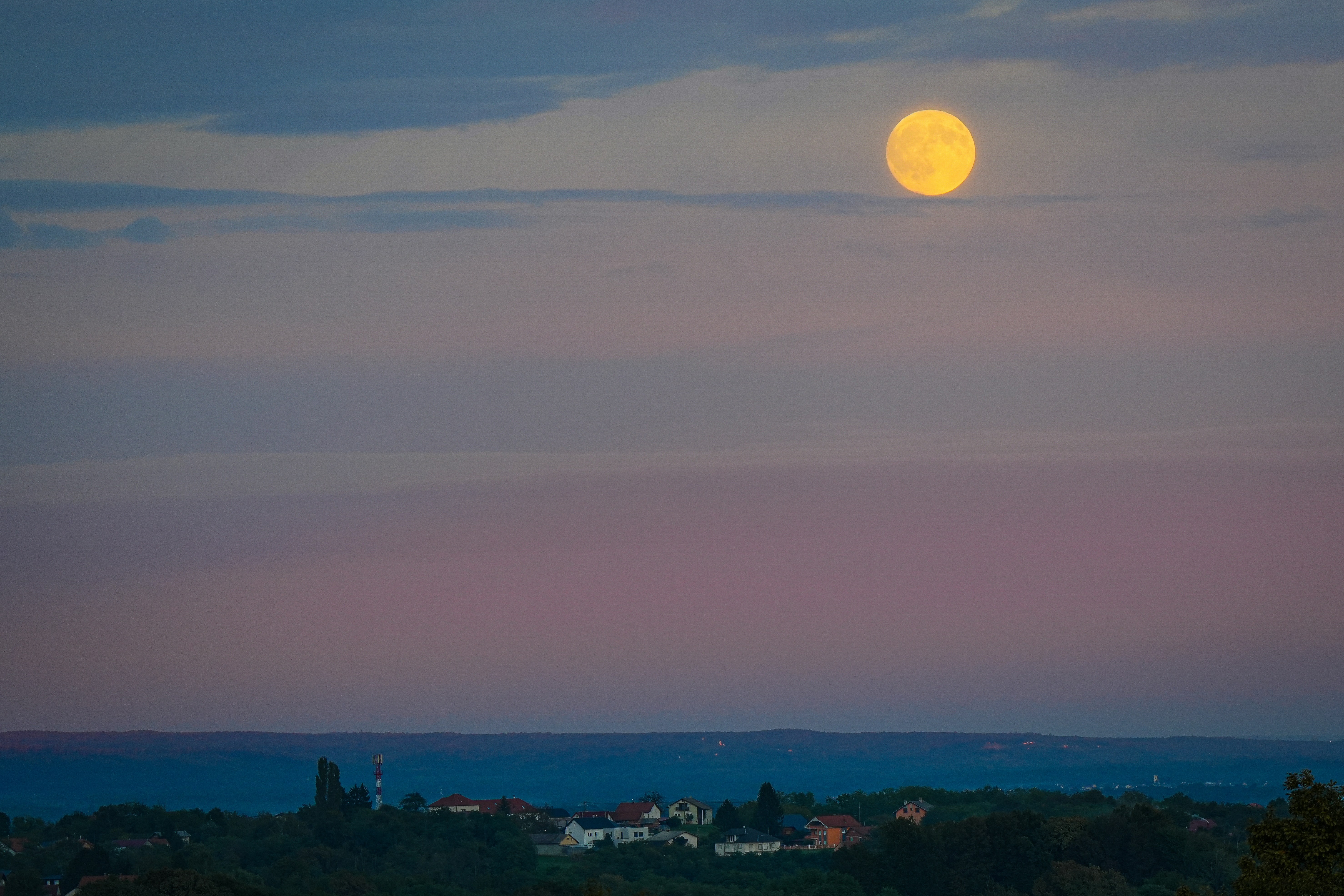 Lunar Serenade: A Celestial Evening