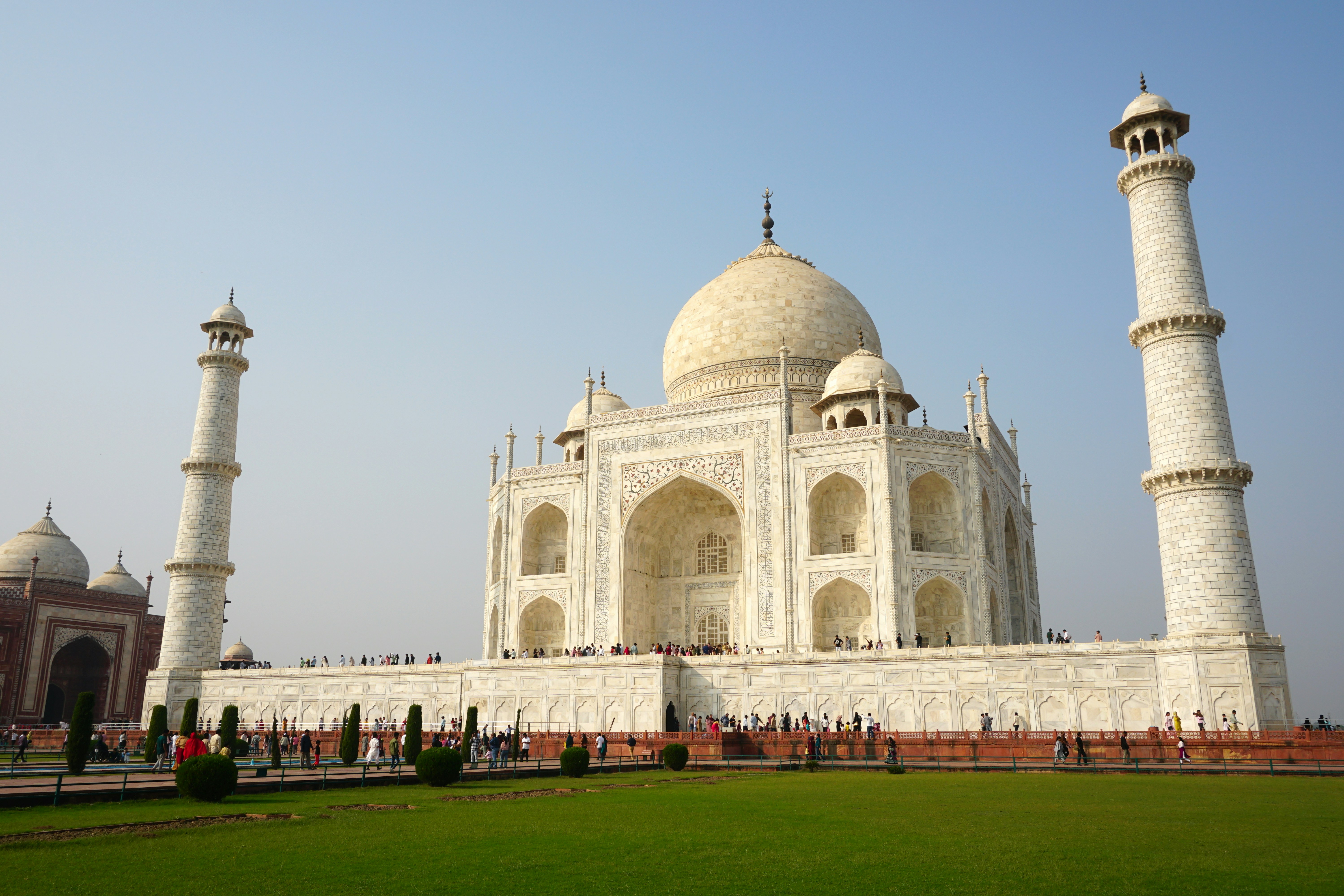 Eternal Elegance: The Taj Mahal in Morning Light