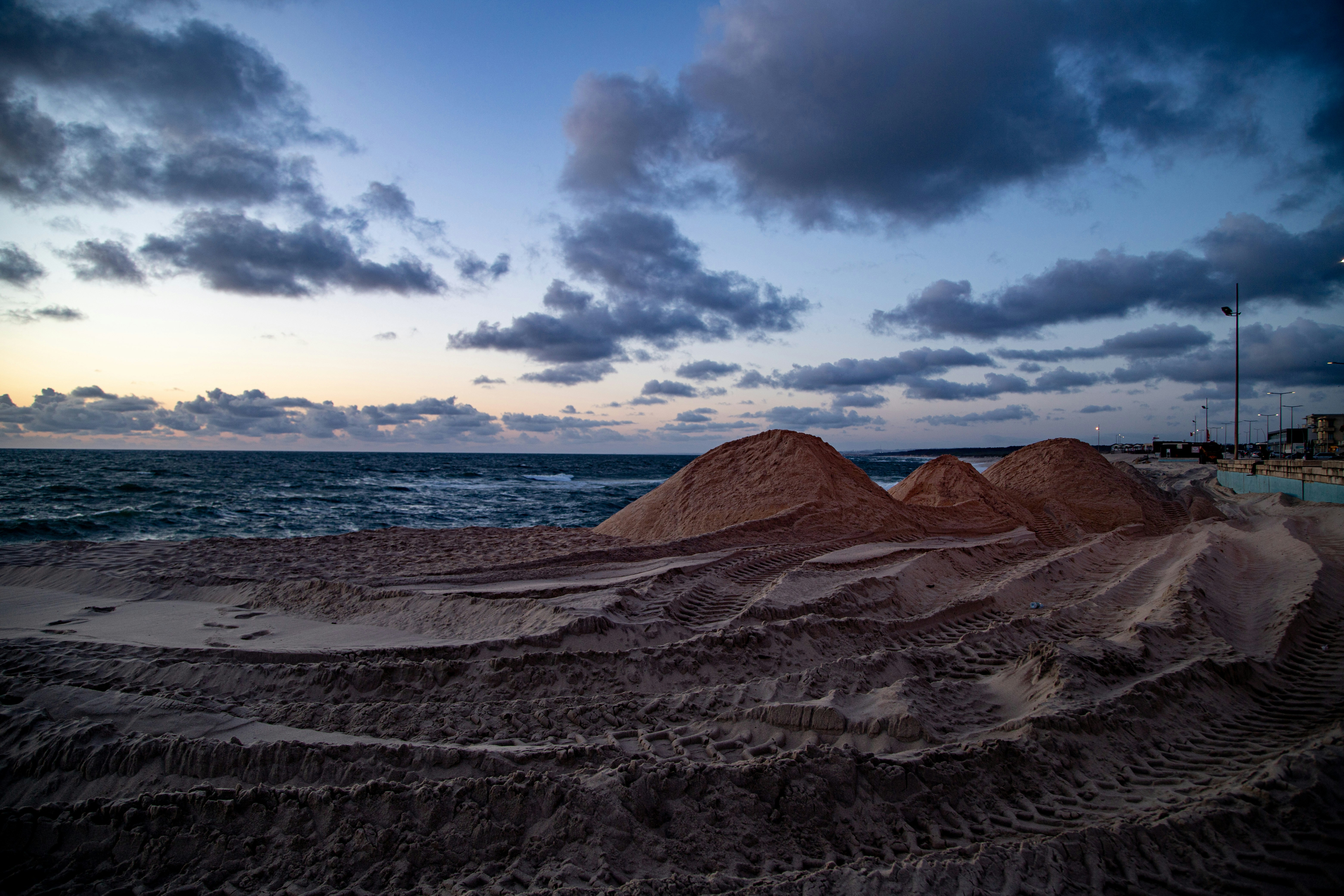 Echoes of the Shoreline: A Study in Textures