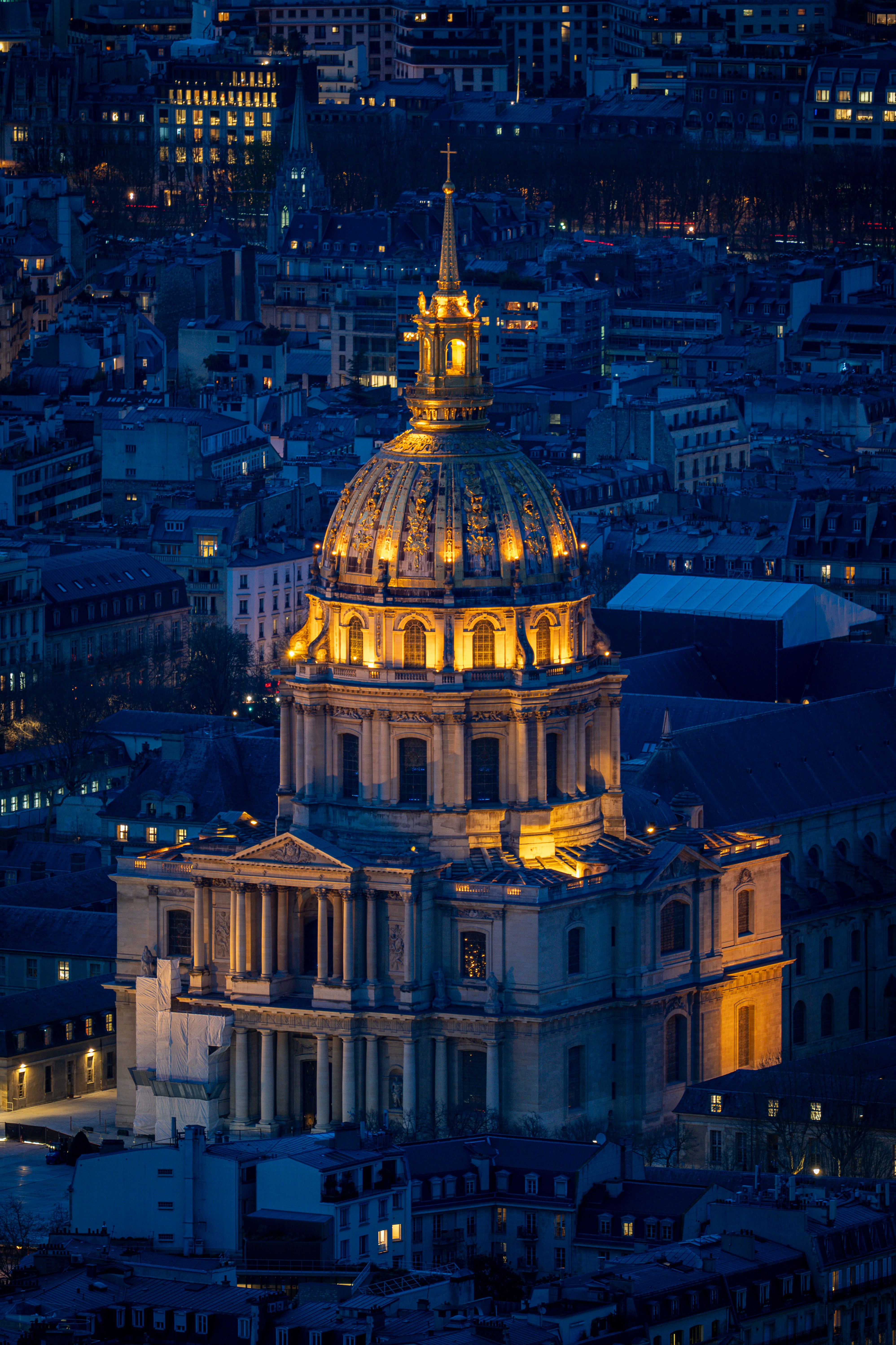 Illuminated Grandeur: A Nighttime Reverie