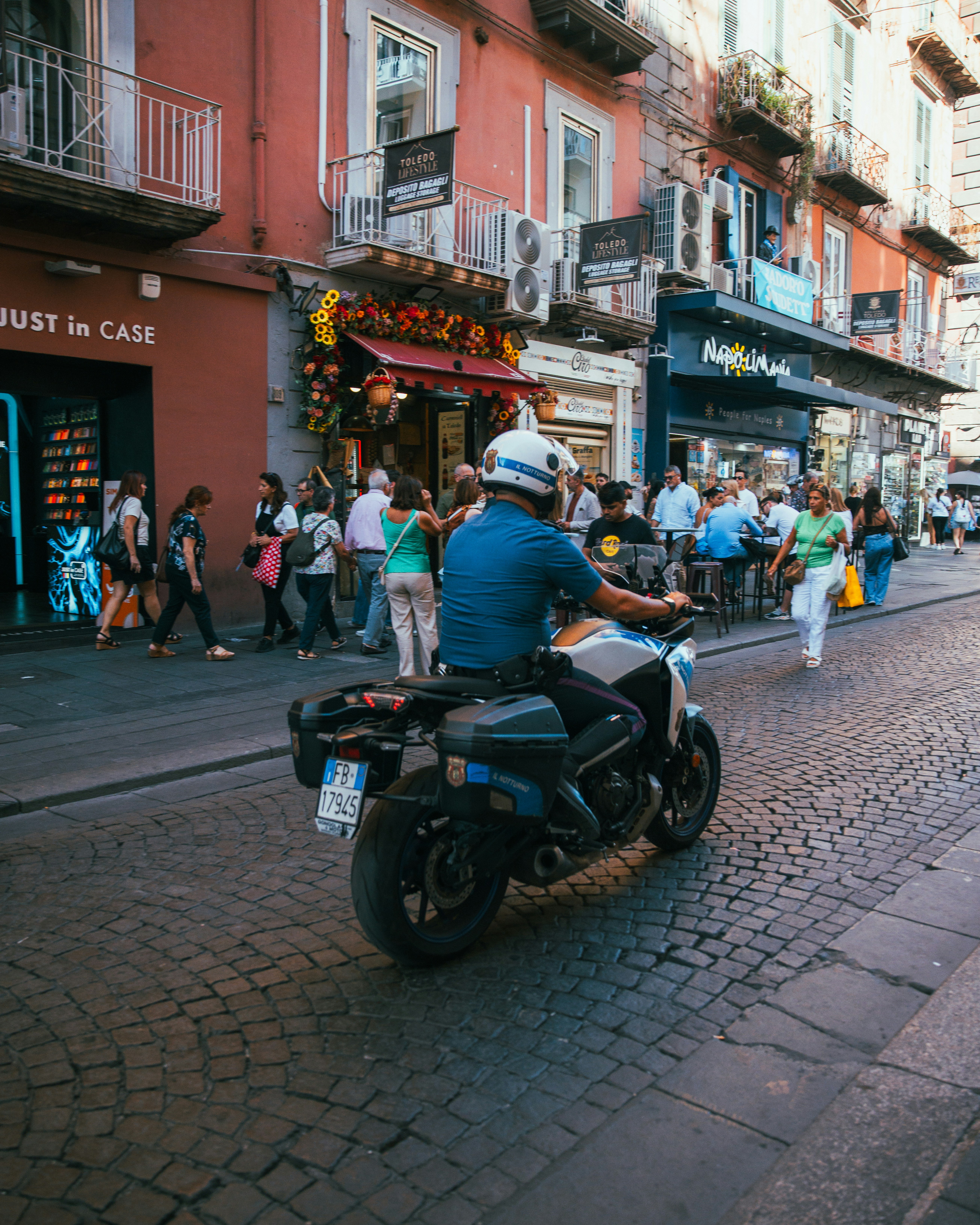 Urban Pulse: The Rhythm of Naples
